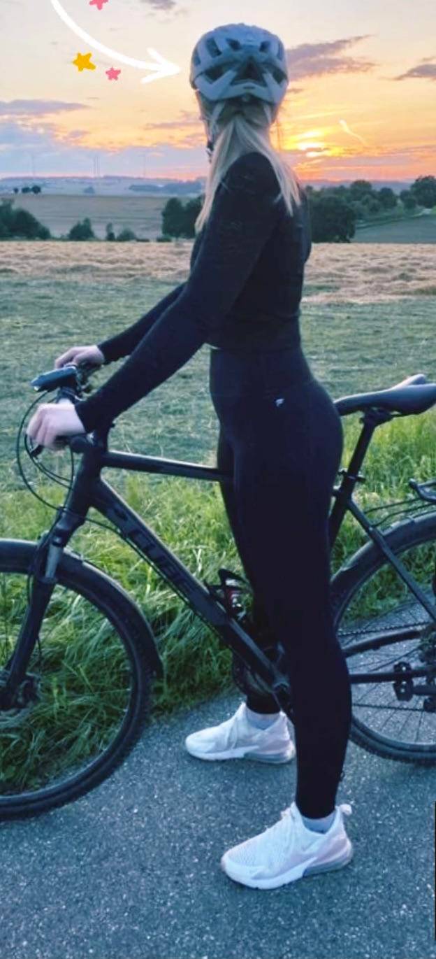 wie findet ihr sie? | Scrolller