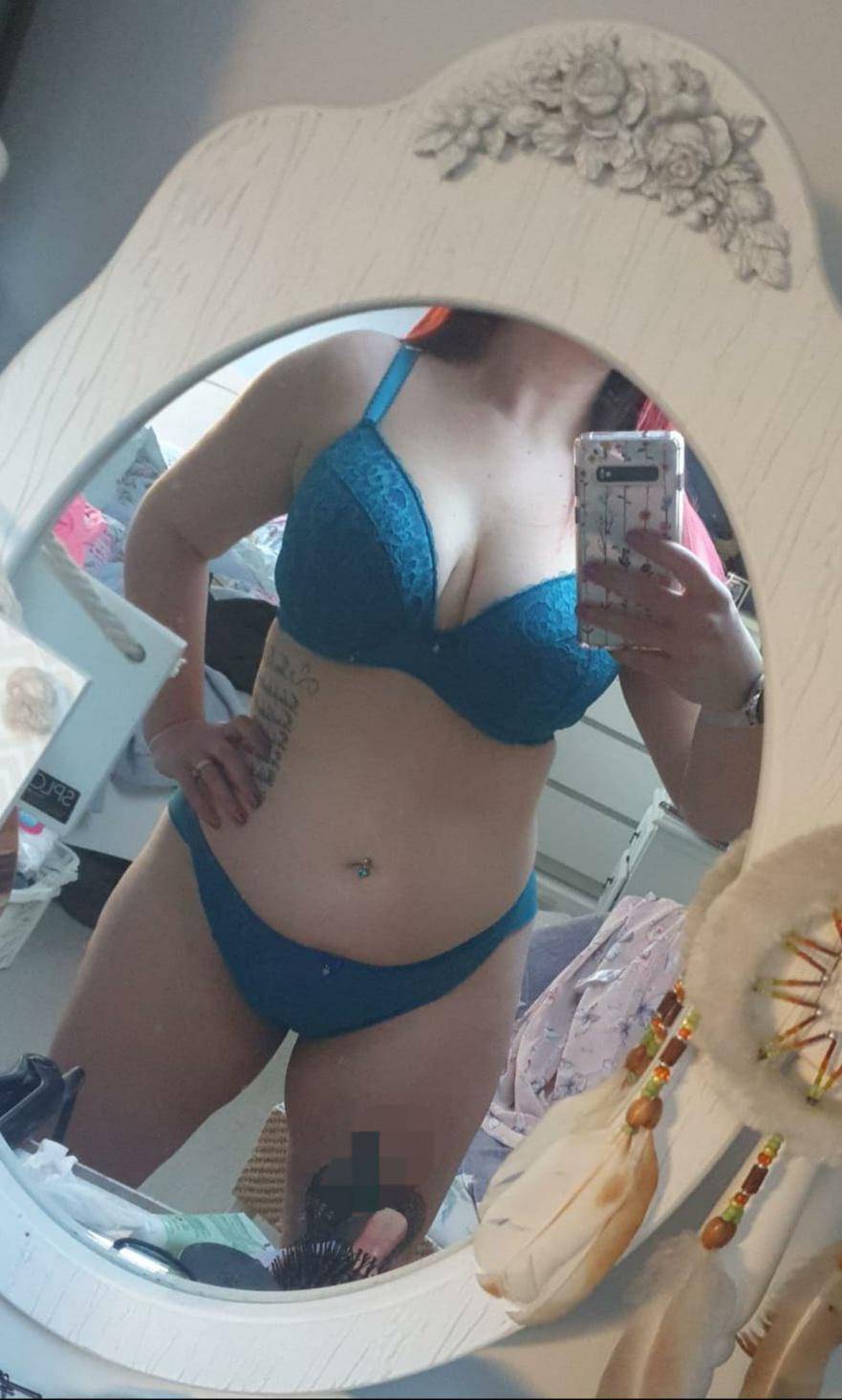 Wife sent me a selfie when getting ready (27F) 🏴󠁧󠁢󠁳󠁣󠁴󠁿 | Scrolller