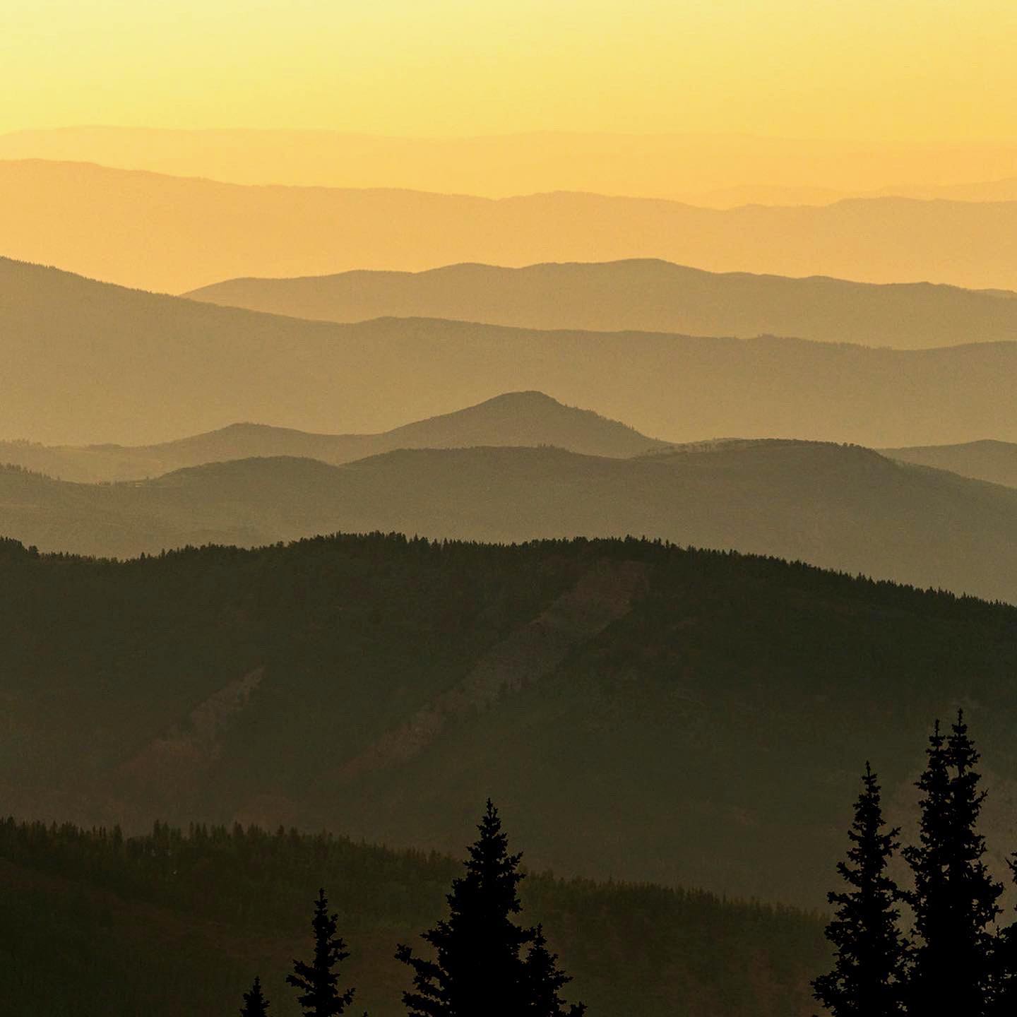 Wildfire smoke makes for dramatic sunsets | Scrolller