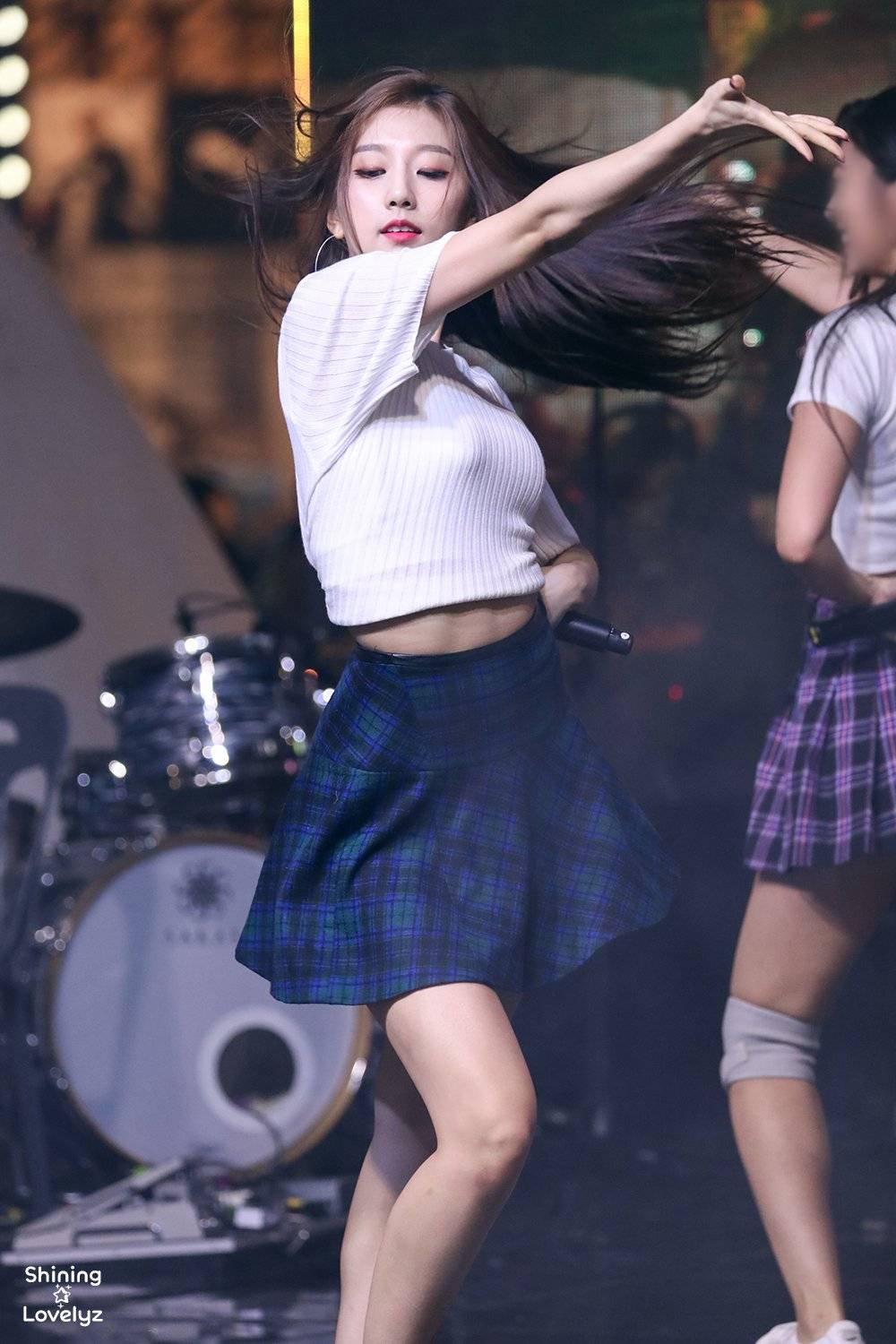 Windswept Yein | Scrolller