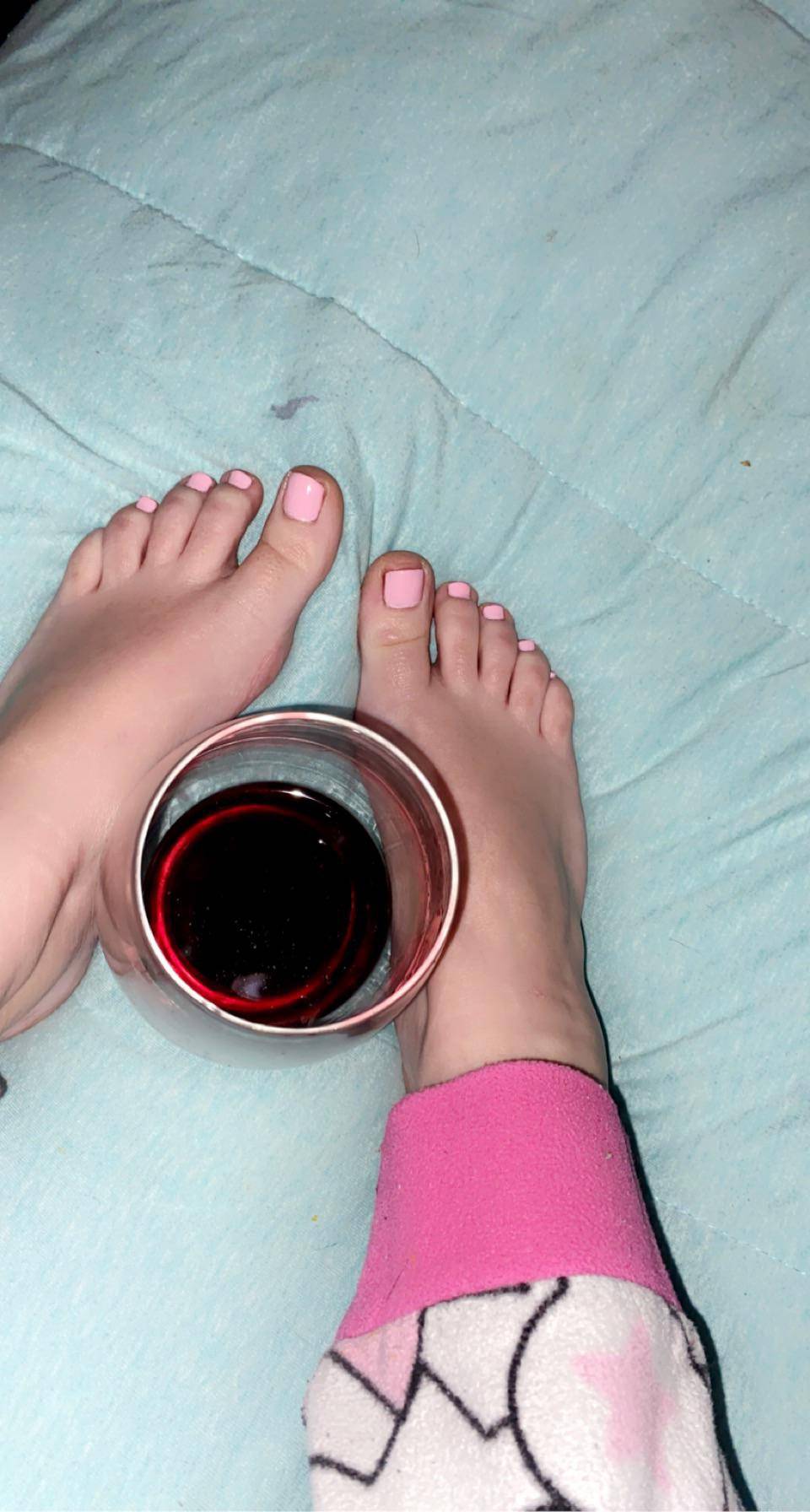 Wine time | Scrolller