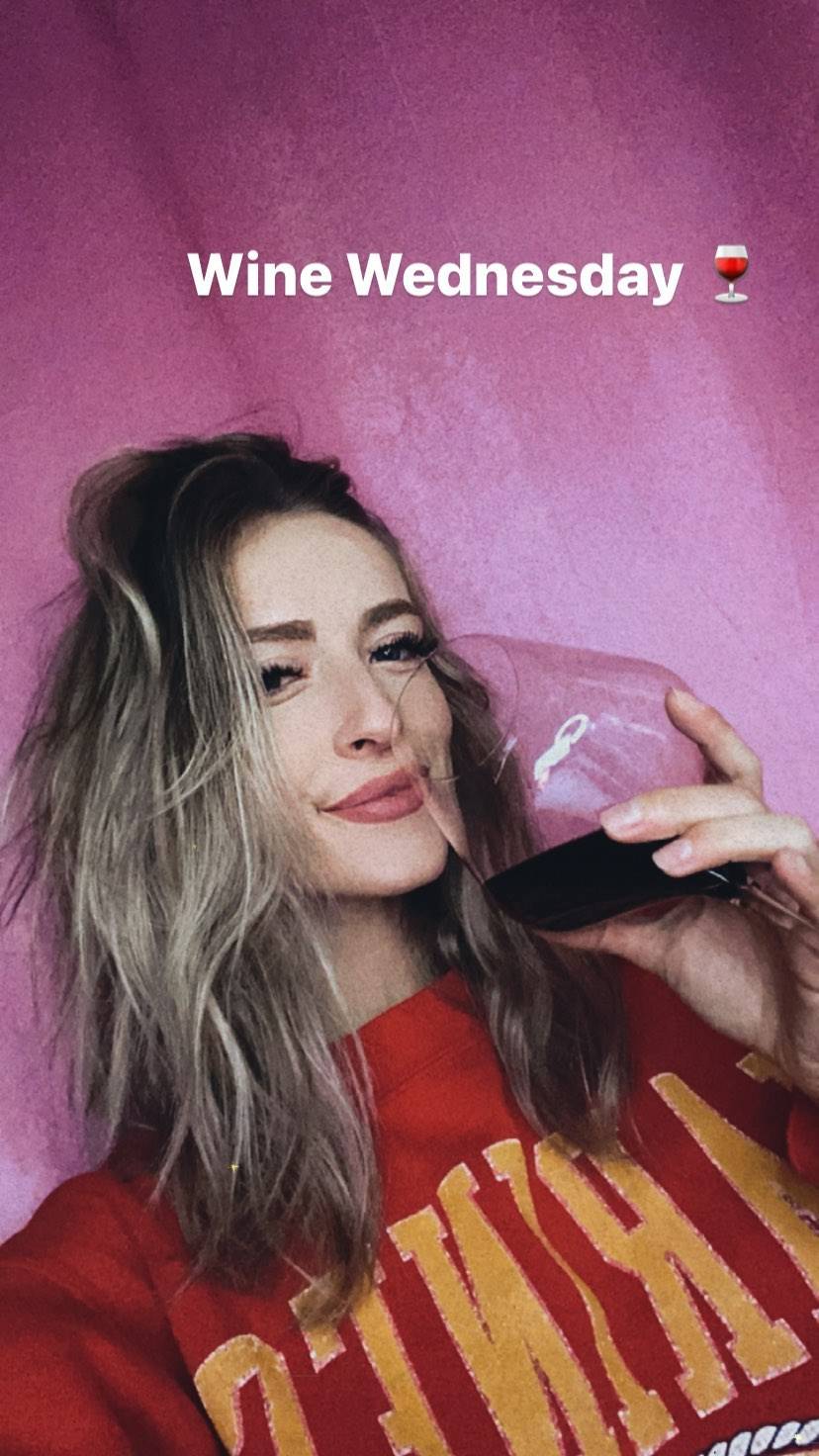 Wine Wednesday | Scrolller