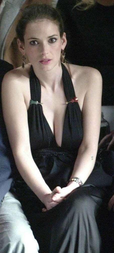 Winona Ryder | Scrolller