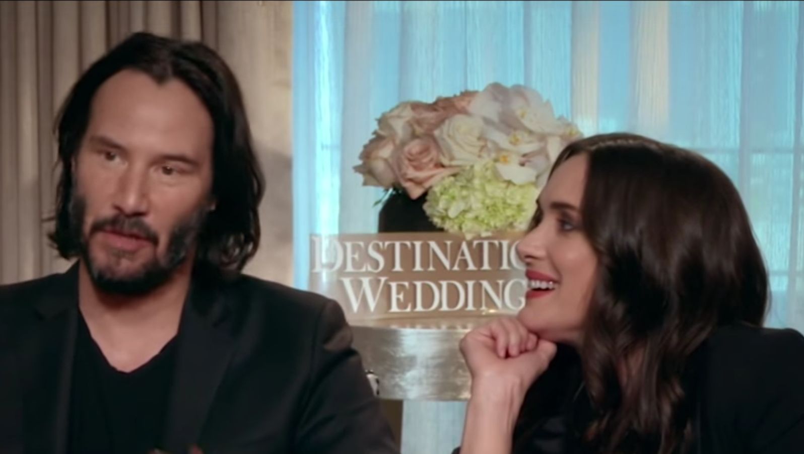 Winona Ryder mirin' Keanu Reeves | Scrolller