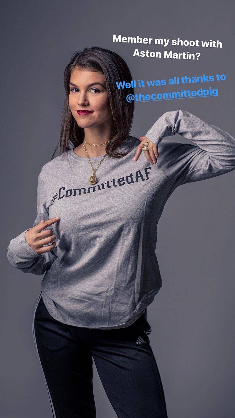 Wish she did more shoots | Scrolller