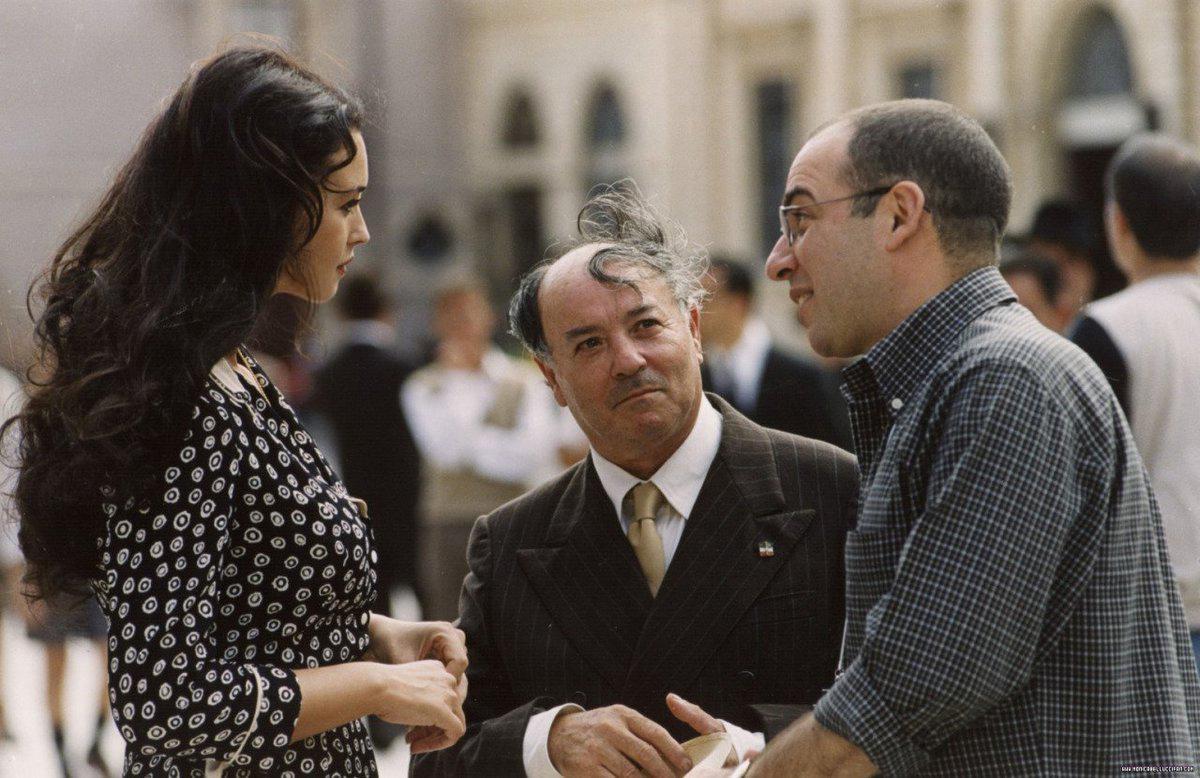 Yes mr Director... . | Scrolller