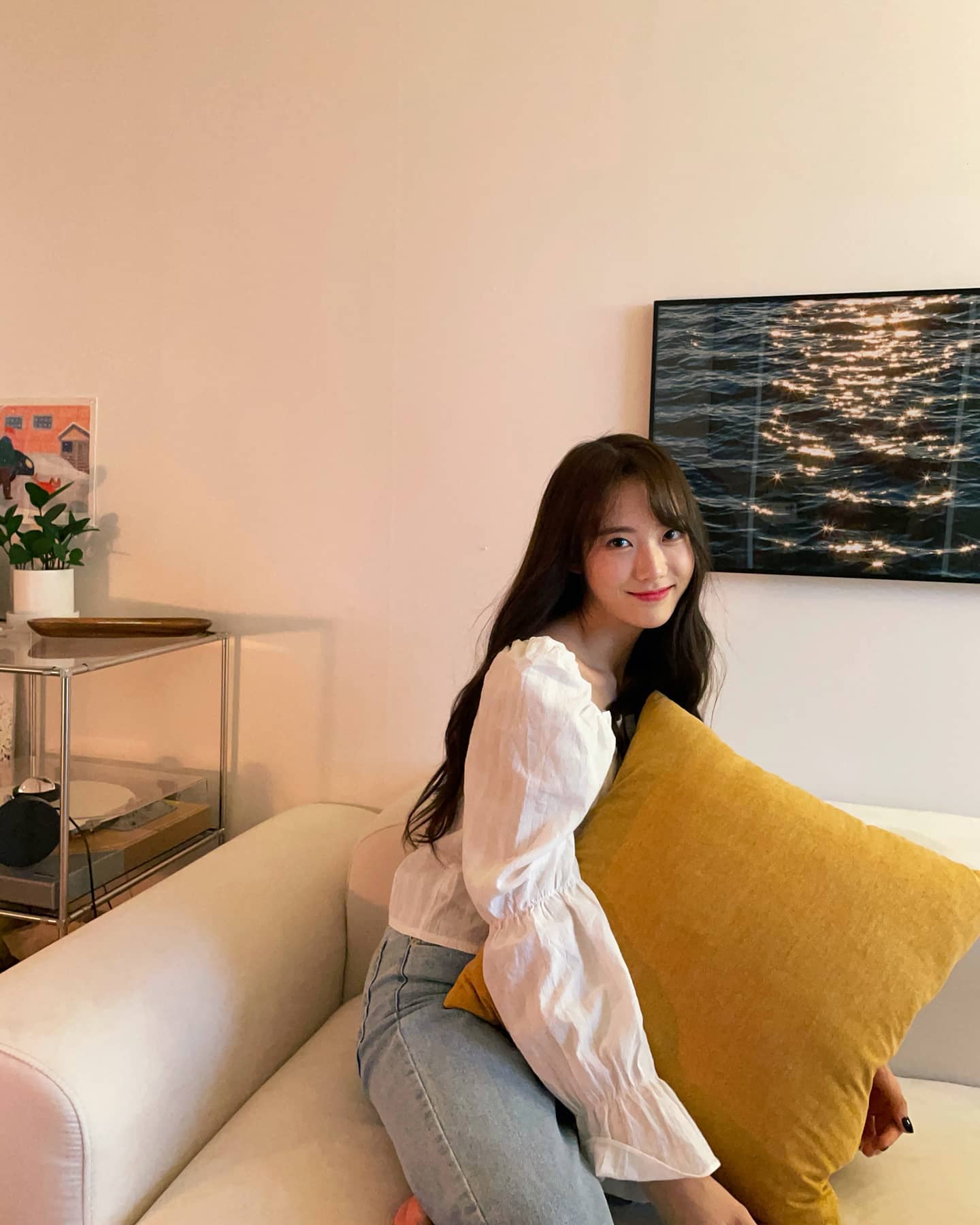 WJSN - Luda | Scrolller