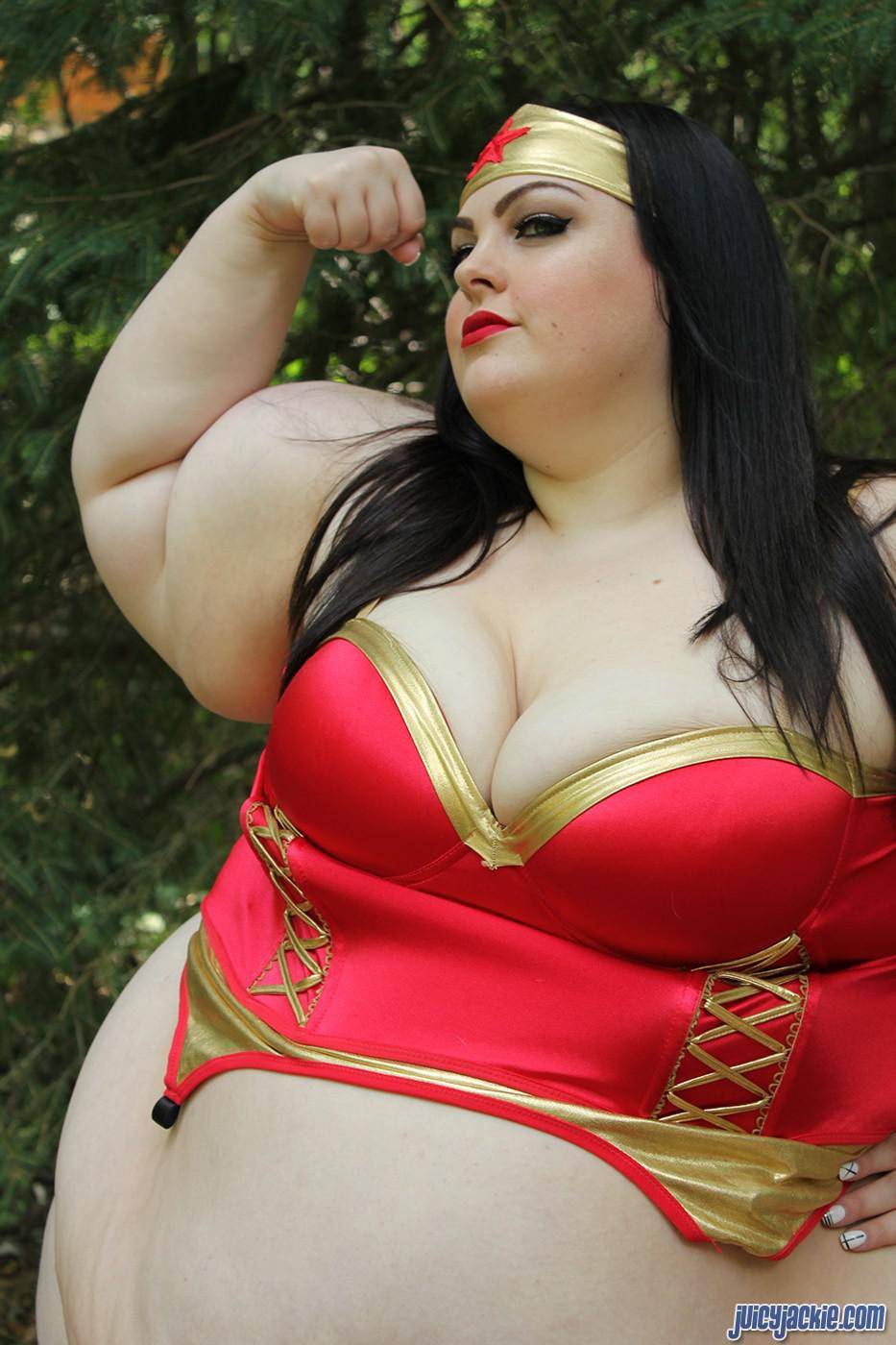 Wonder Jackie | Scrolller