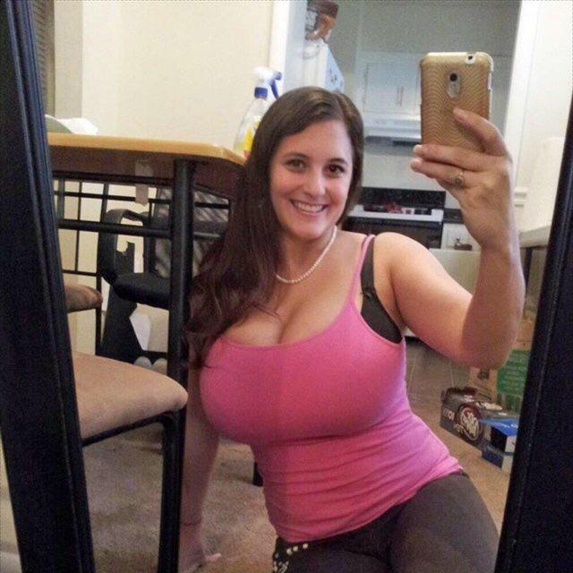 Huge mamas. | Scrolller