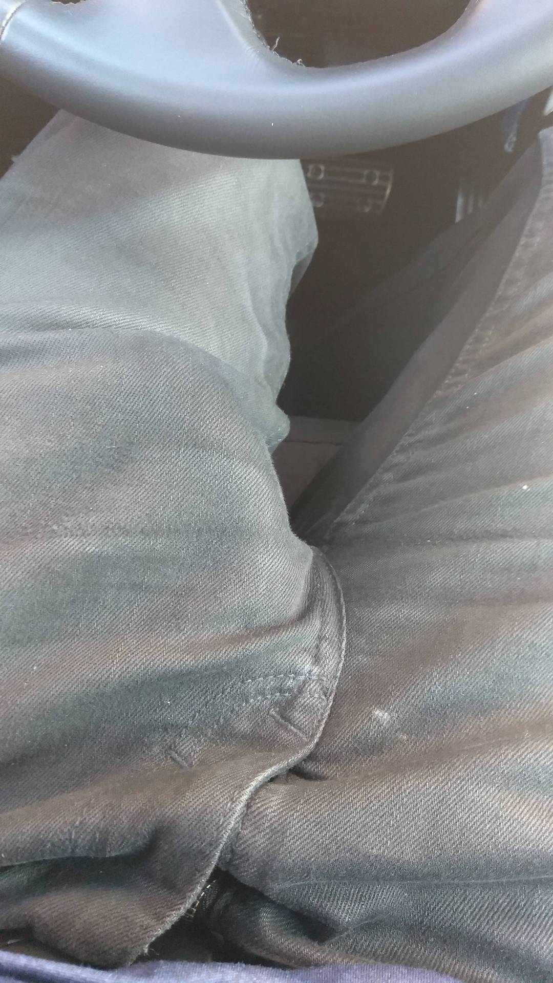Work bulge anyone wanna have a bulge battle? | Scrolller