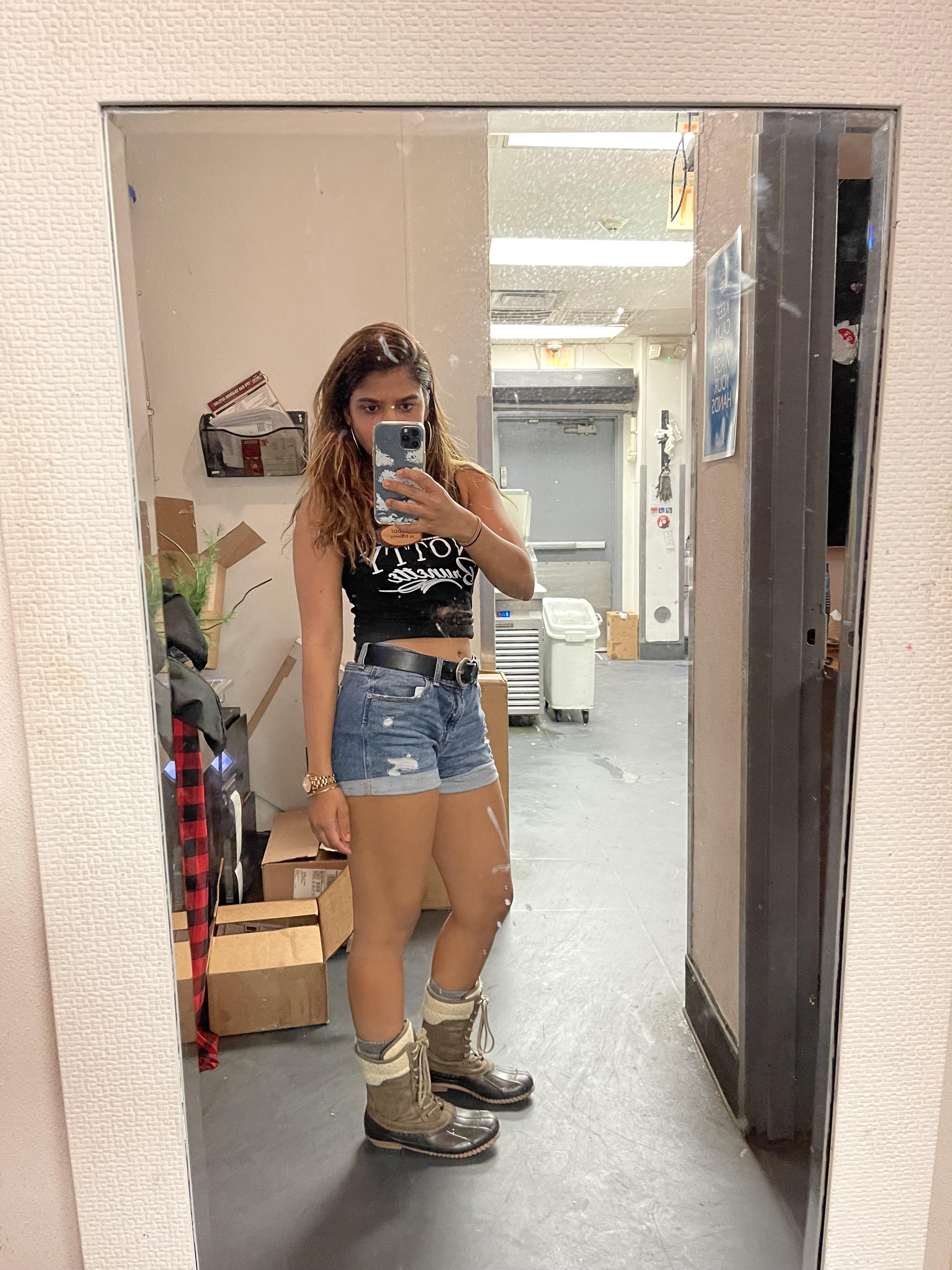 Work flow at Twin Peaks boys! | Scrolller