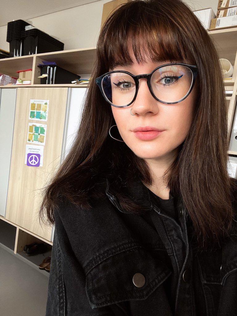 work selfie! | Scrolller