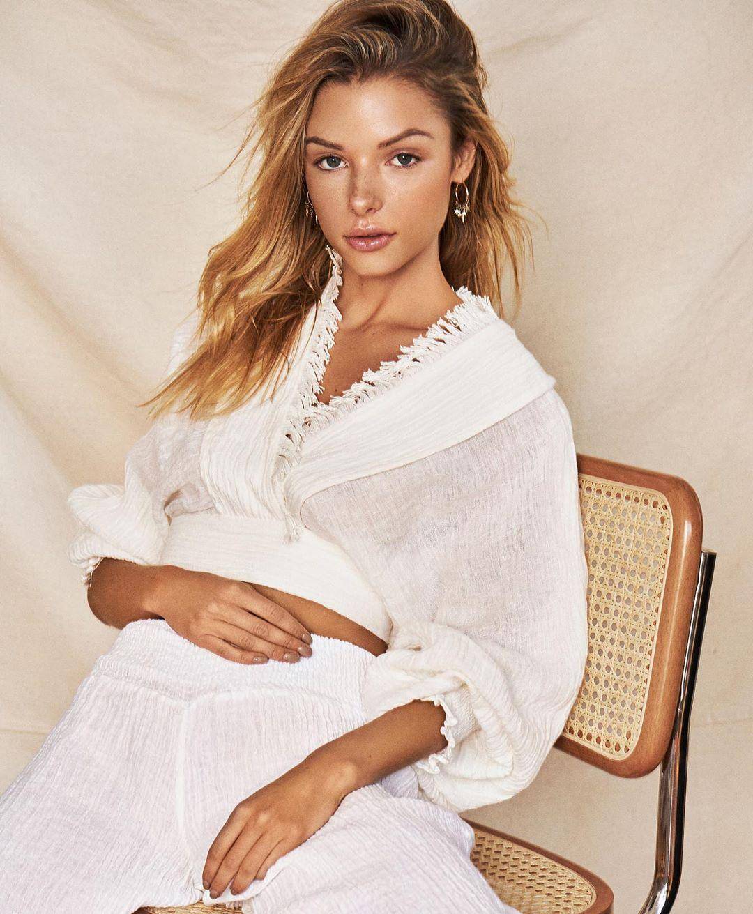 Working late | Scrolller