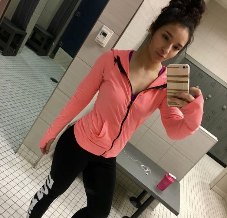 Working on my Fitness 😘 | Scrolller