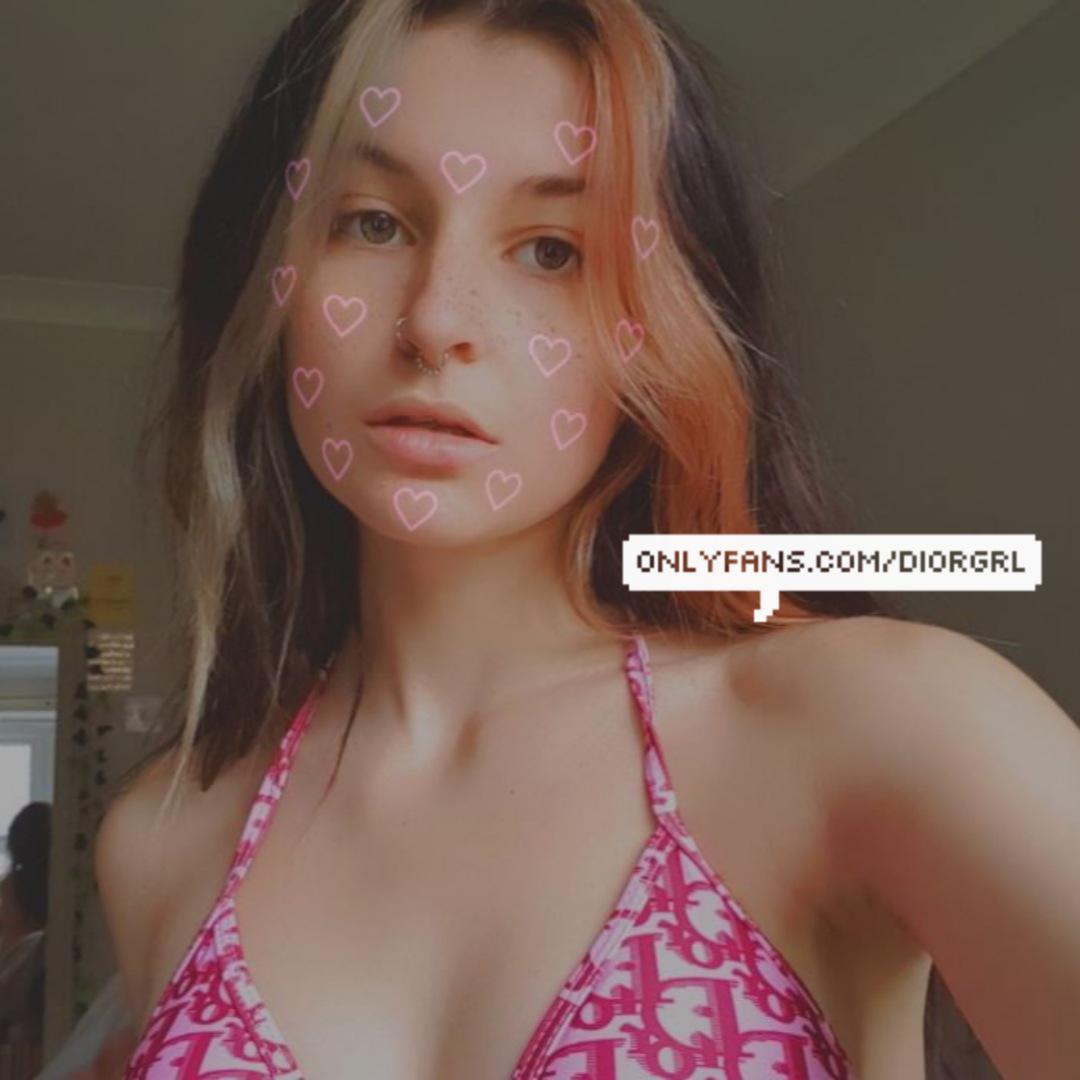 worship me loser 😈 link below | Scrolller