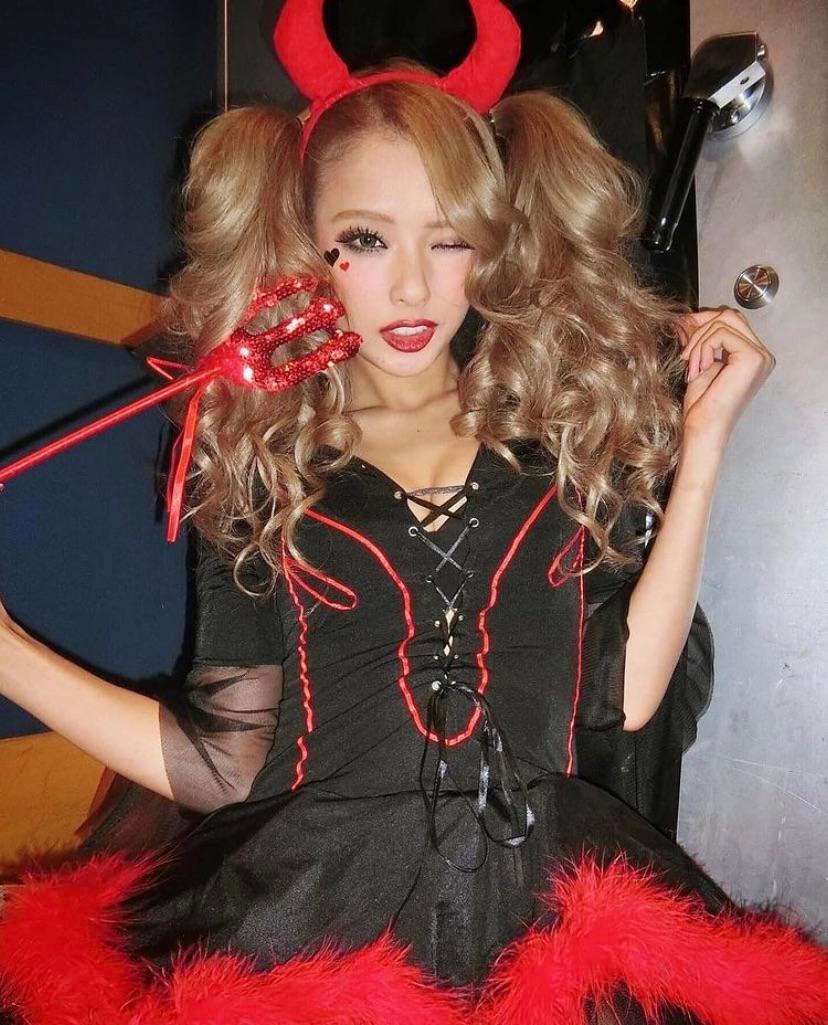 Would should I dress up next as ? | Scrolller