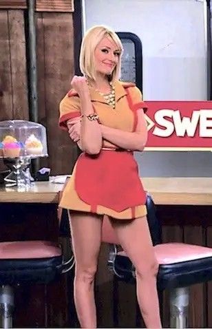 WRAP THOSE LONG LEGS AROUND ME! | Scrolller