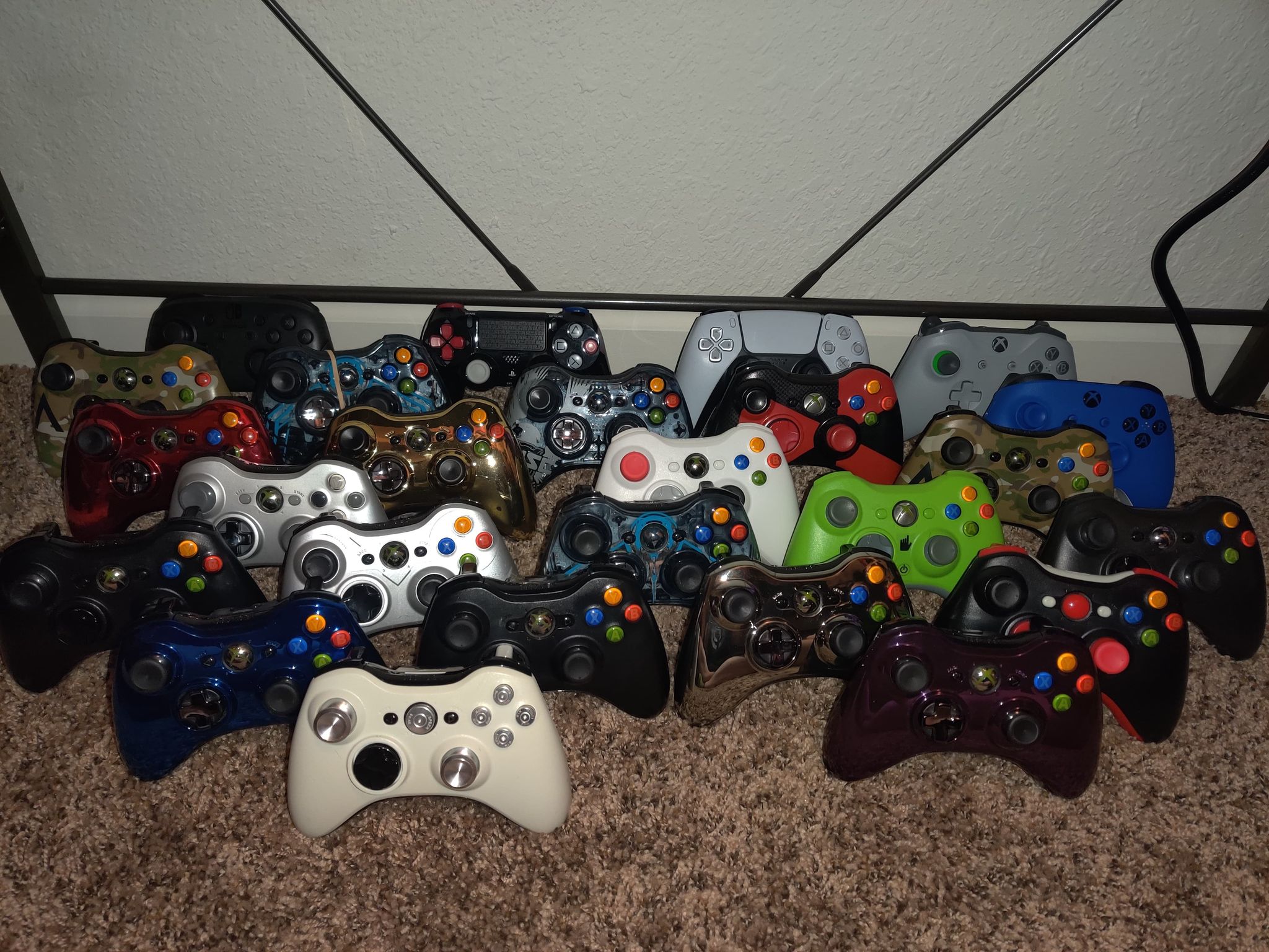 Xbox 360 Controller Collection (With a few from other platforms) | Scrolller