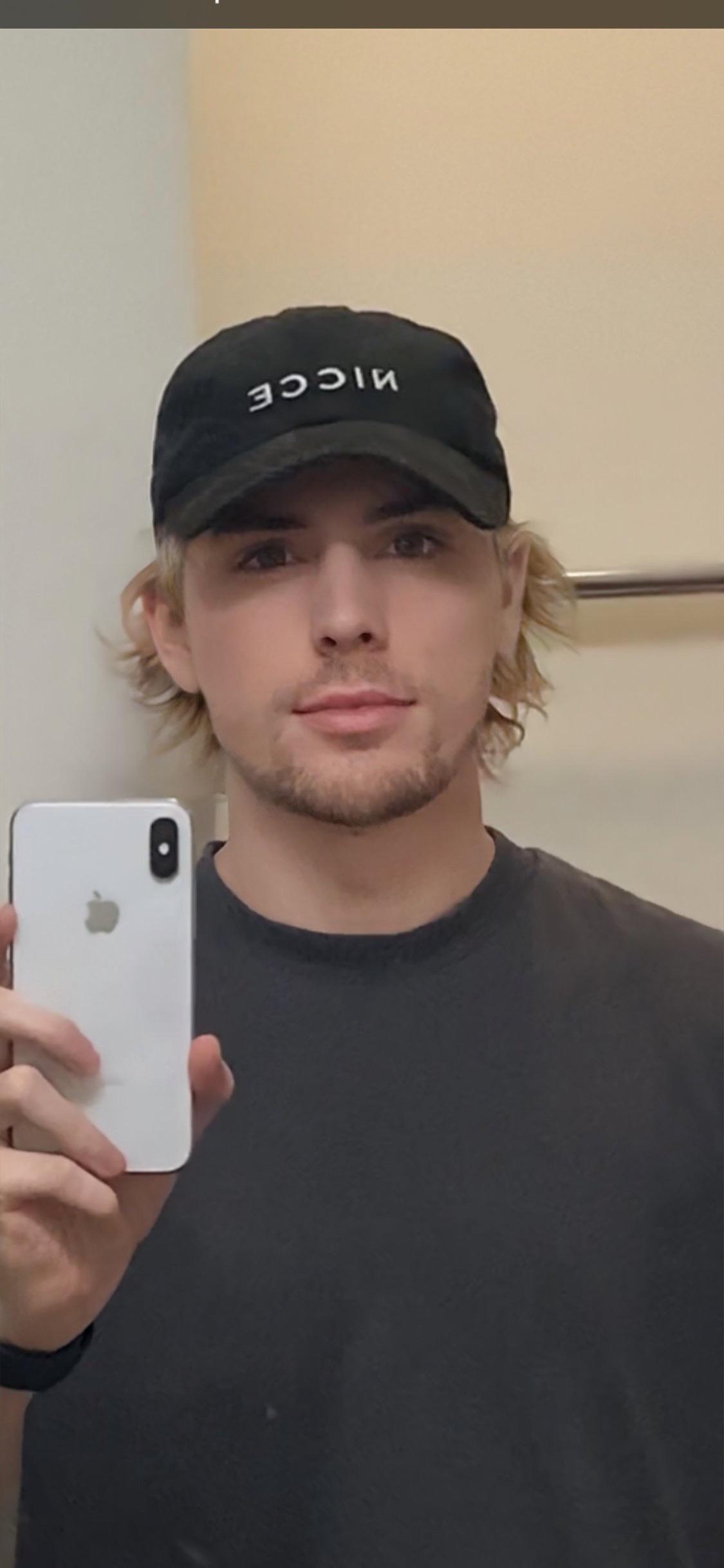 Yeah nah give us a go | Scrolller