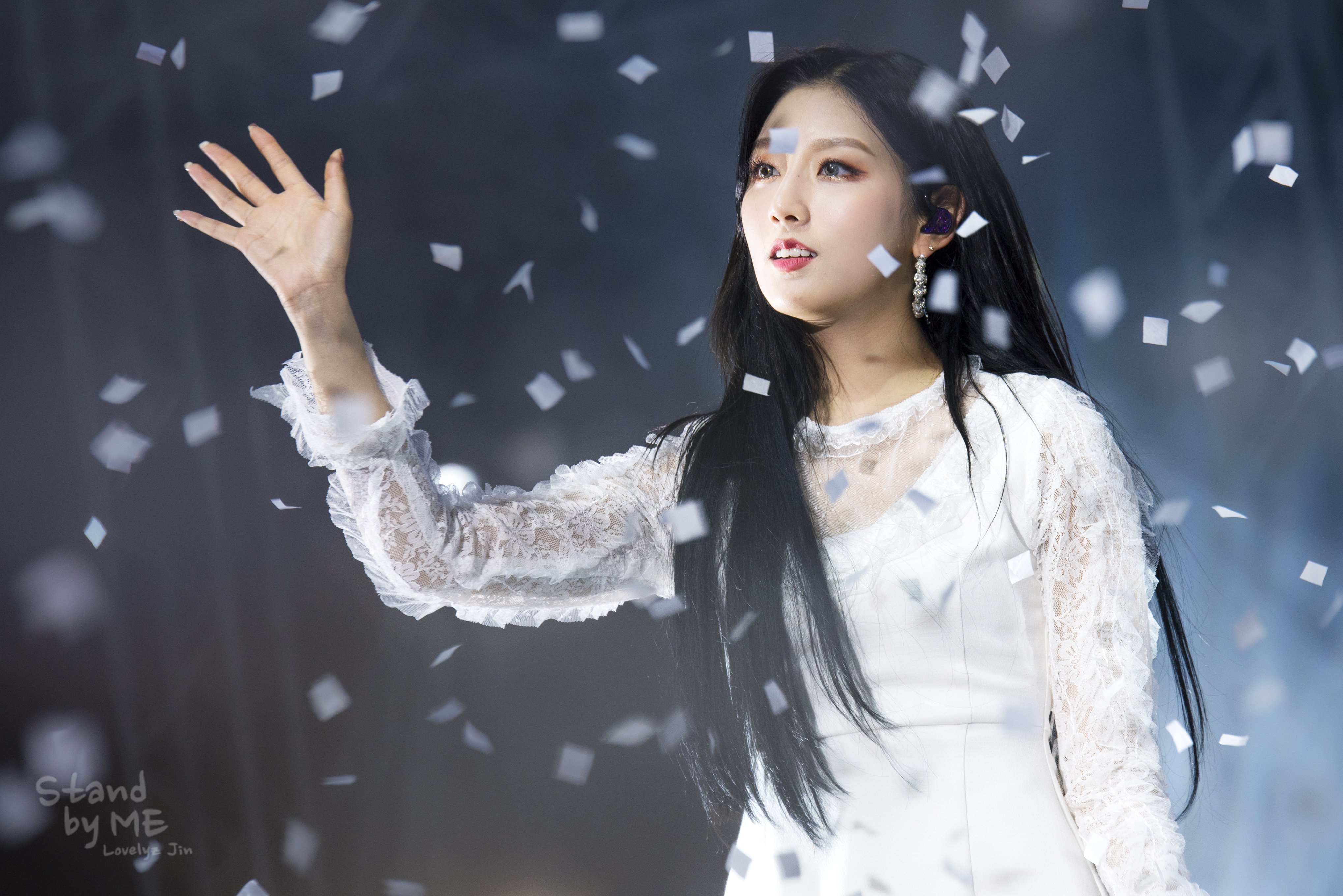 Yein confetti | Scrolller