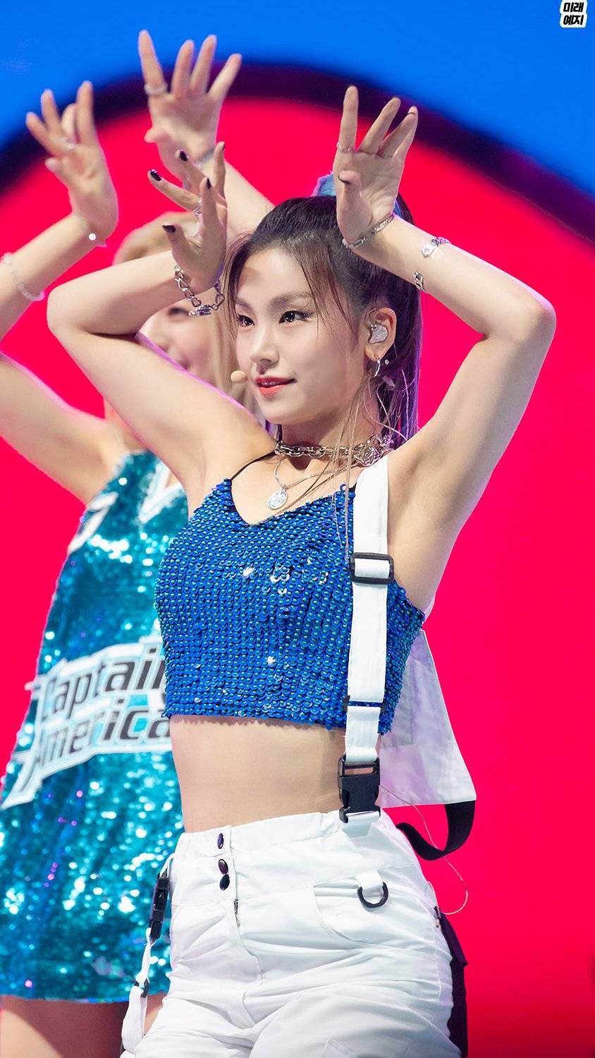 Yeji got the best armpits. Prove me wrong? | Scrolller