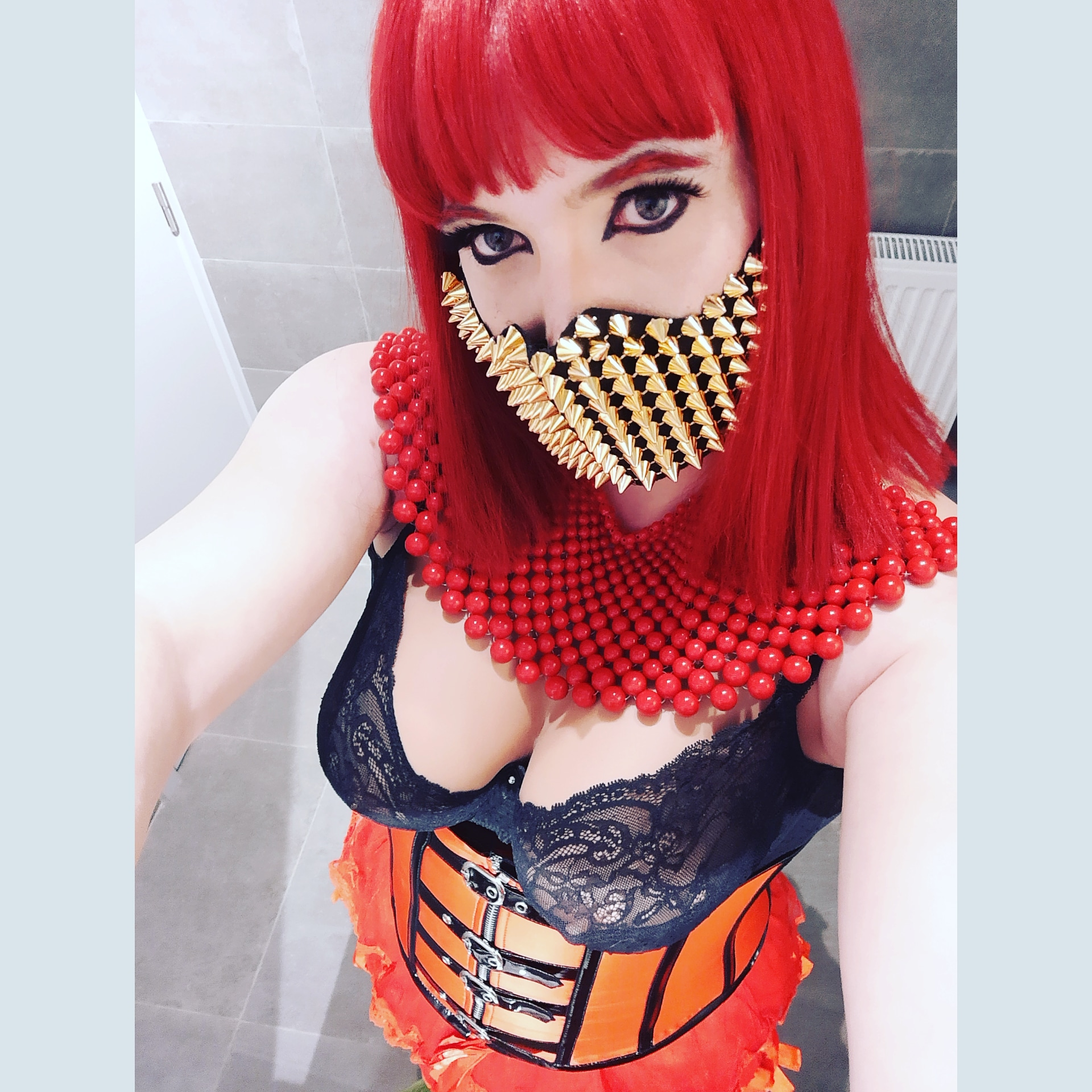 Who said wearing masks can't be looking fabulous? 📷 Lily_callas | Scrolller