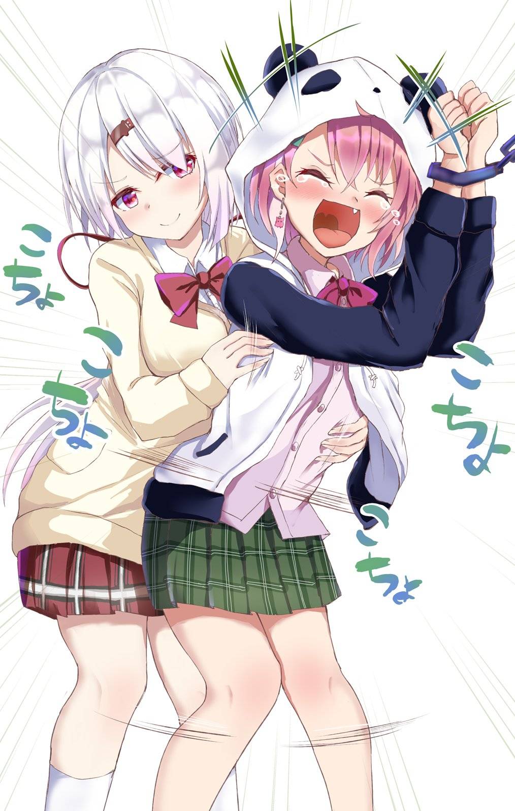 Yesss tickle her more | Scrolller