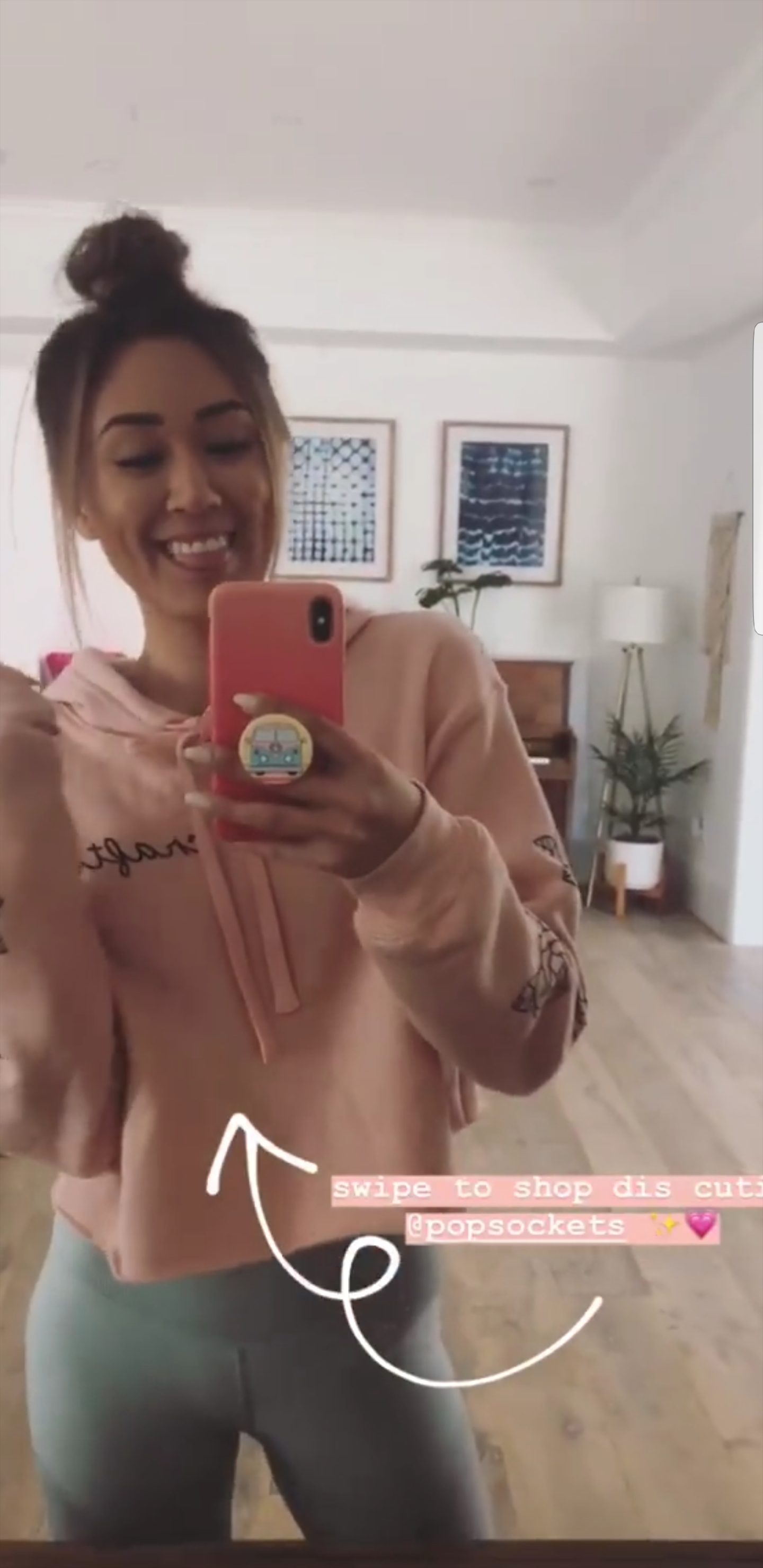 Yoga Pants Scrolller