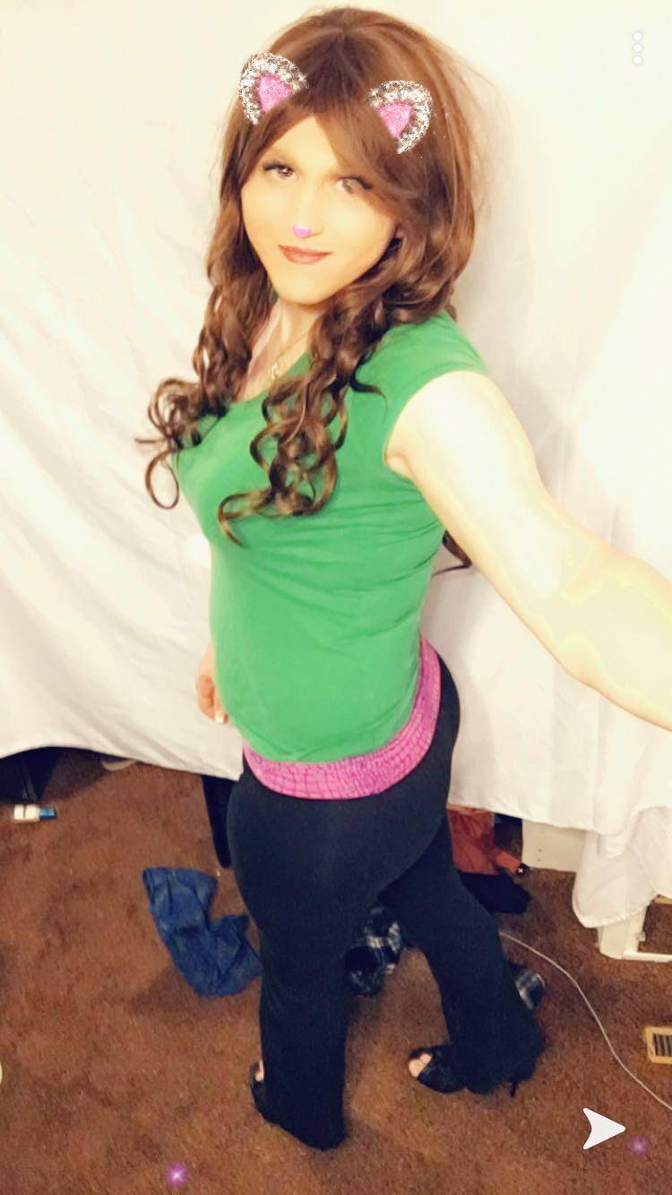Yoga Pants Scrolller