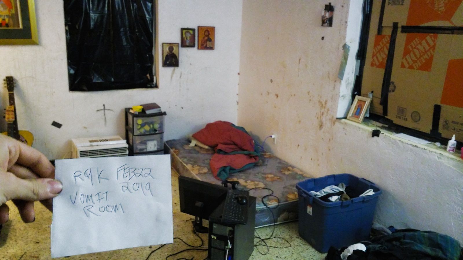 You are now entering... THE VOMIT ROOM | Scrolller