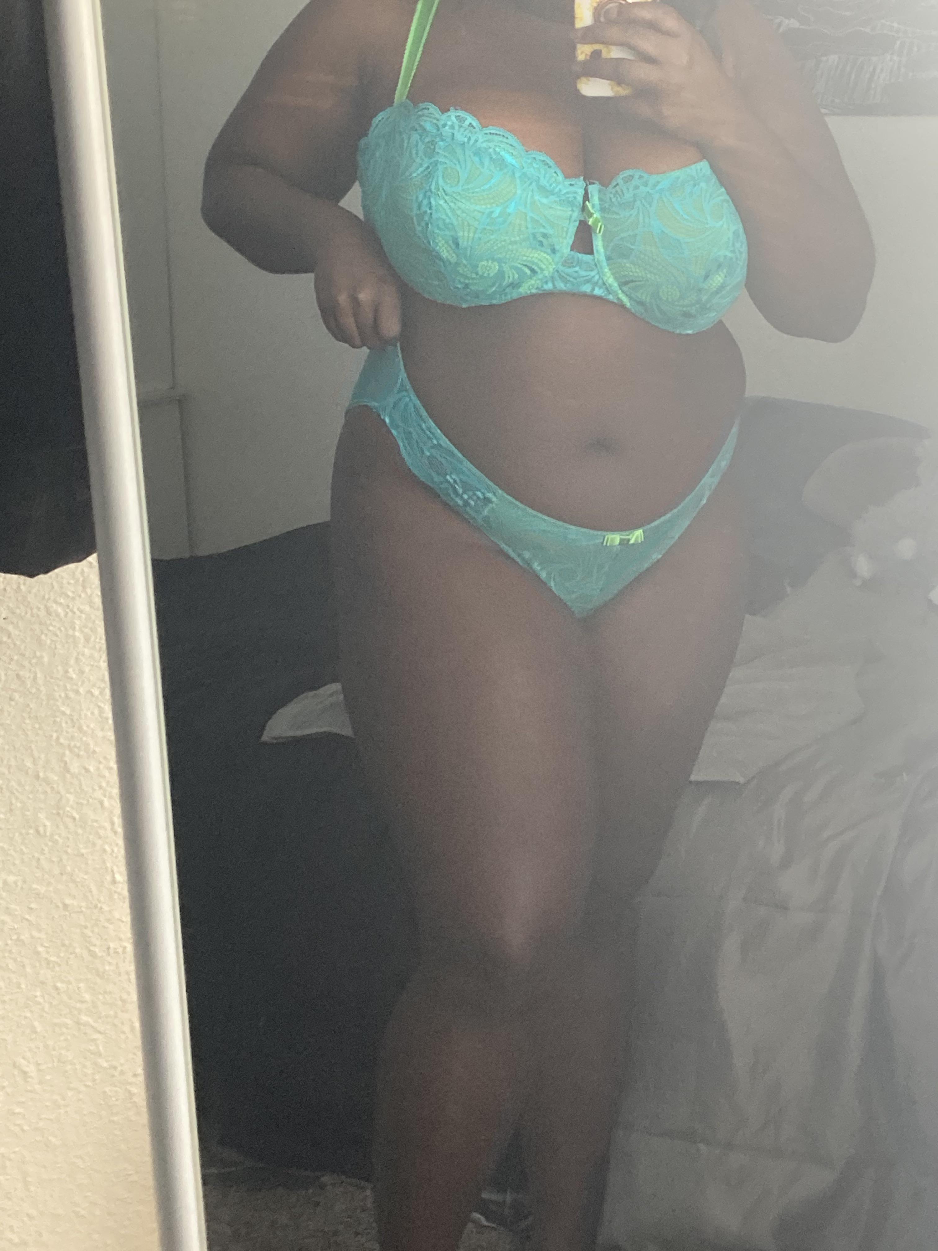 you can see it from the front wait till you see it from the back back back back back (OC ...