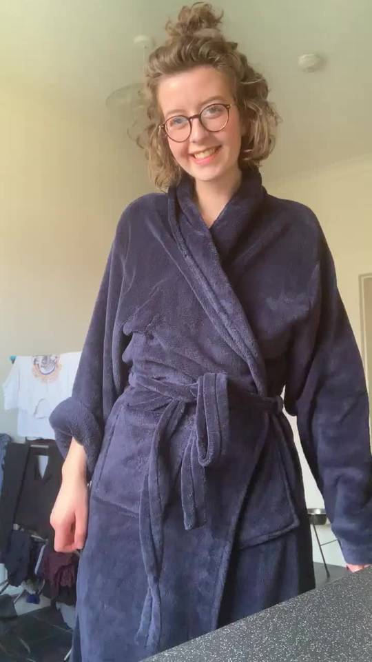 Mind if I flash you while I’m wearing my boyfriend’s robe? | Scrolller