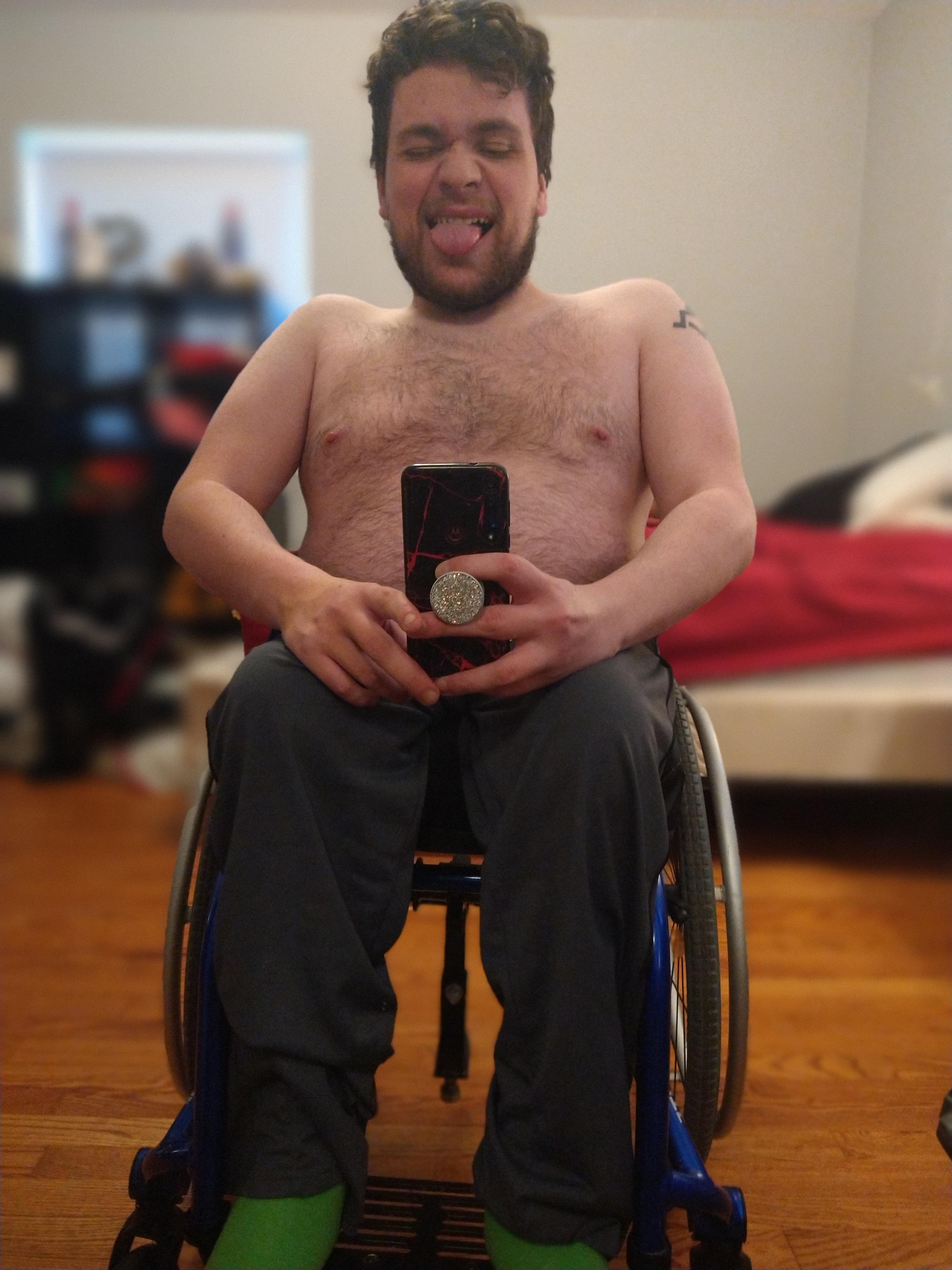 You see me shirtless at the beach...what is your reaction? 😏😈 | Scrolller