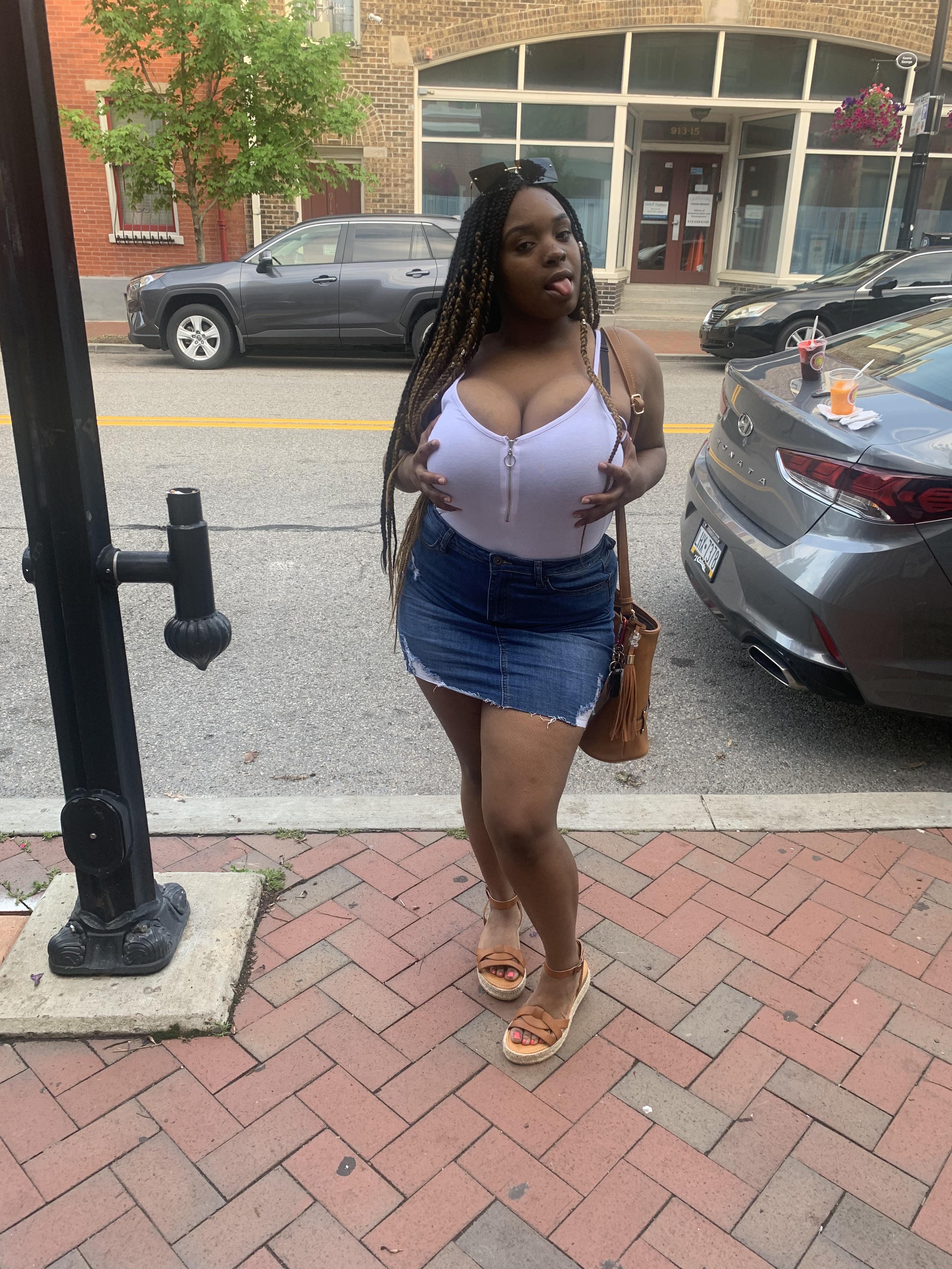 You wanna suck these titties 😛 | Scrolller