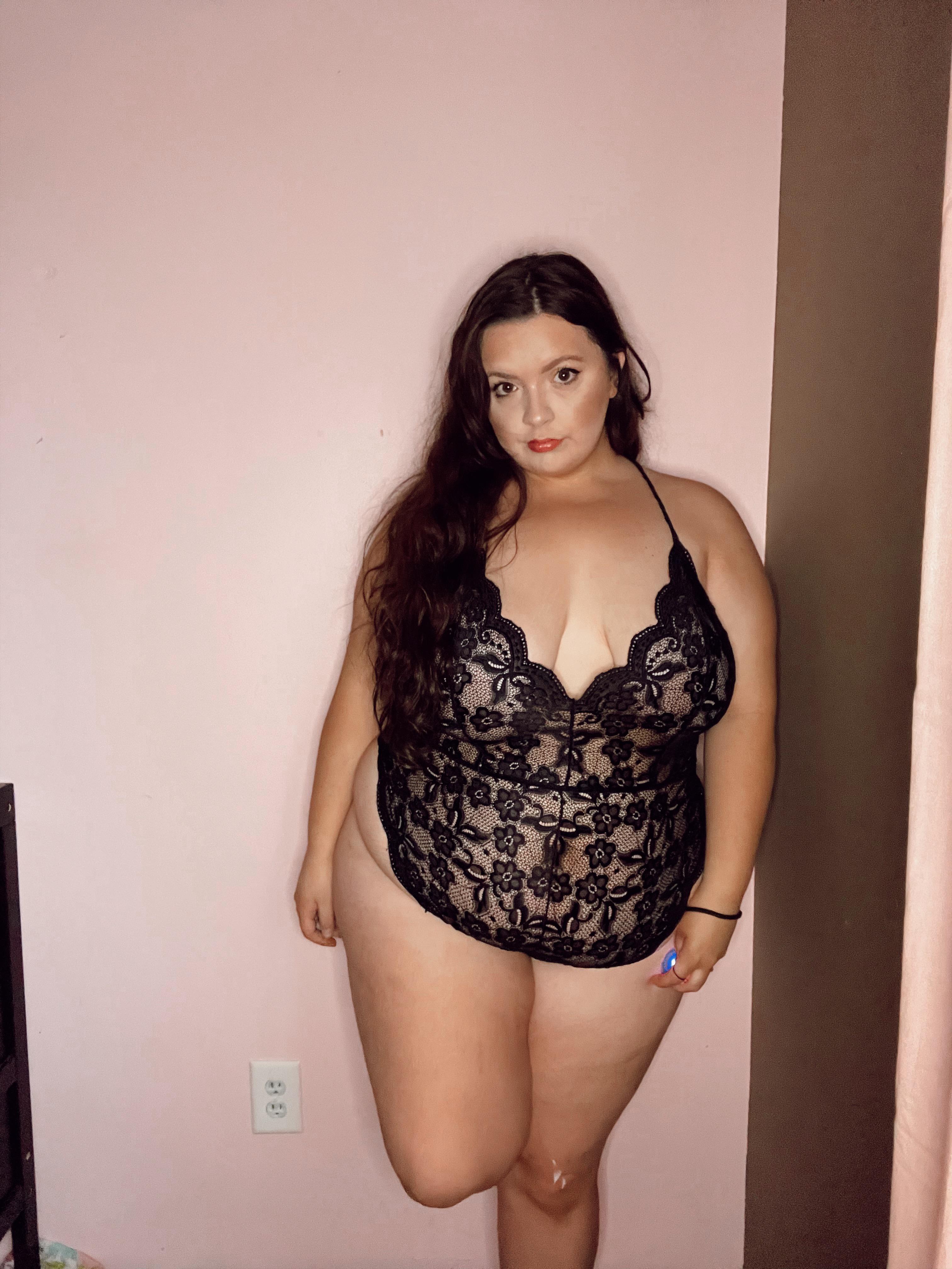 Just your average chubby MILF 😘 💋 | Scrolller