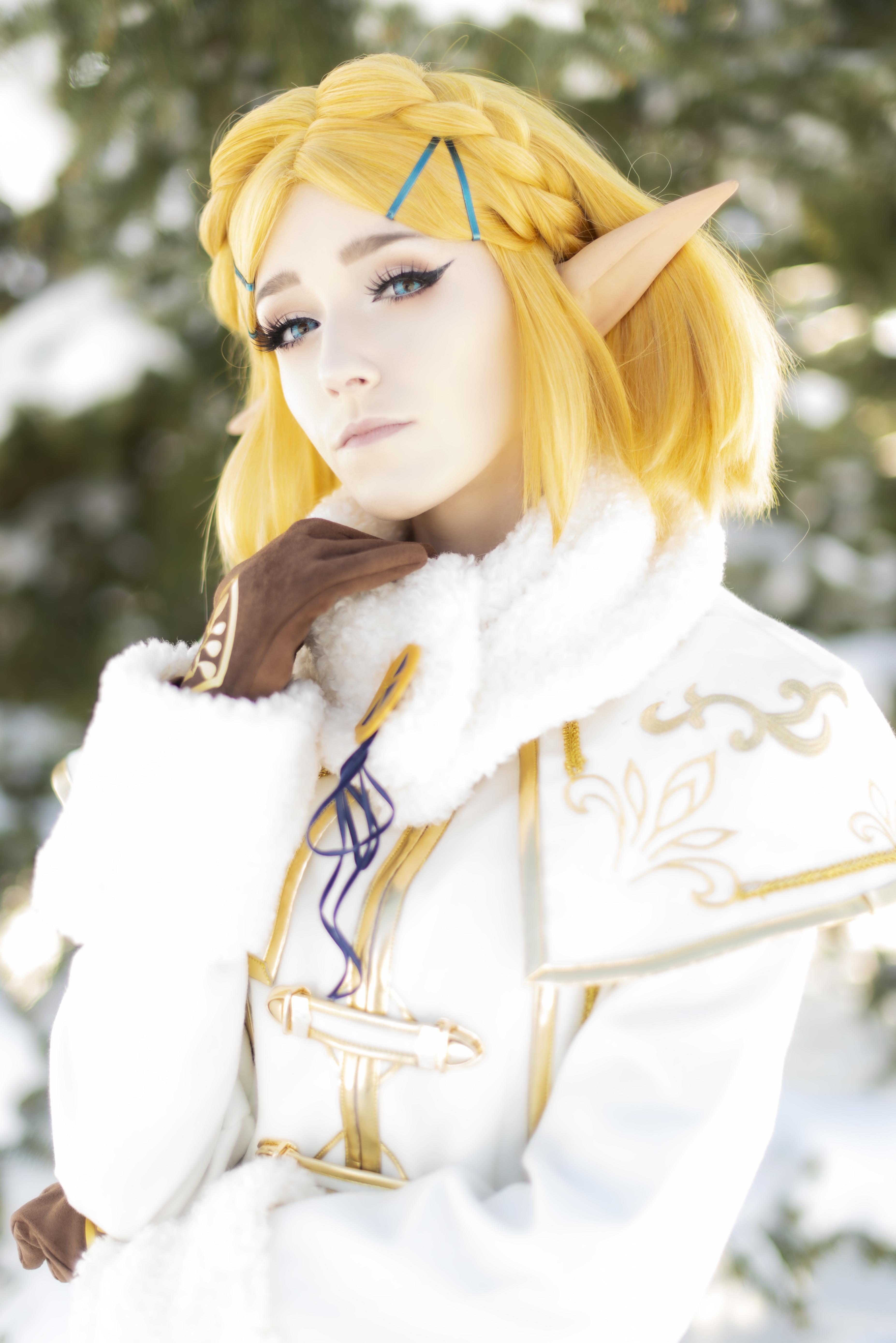 Your queentsun as a princess zelda. | Scrolller