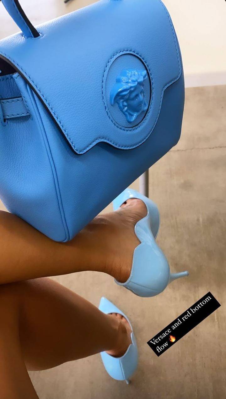 Zelina/Thea in heels | Scrolller