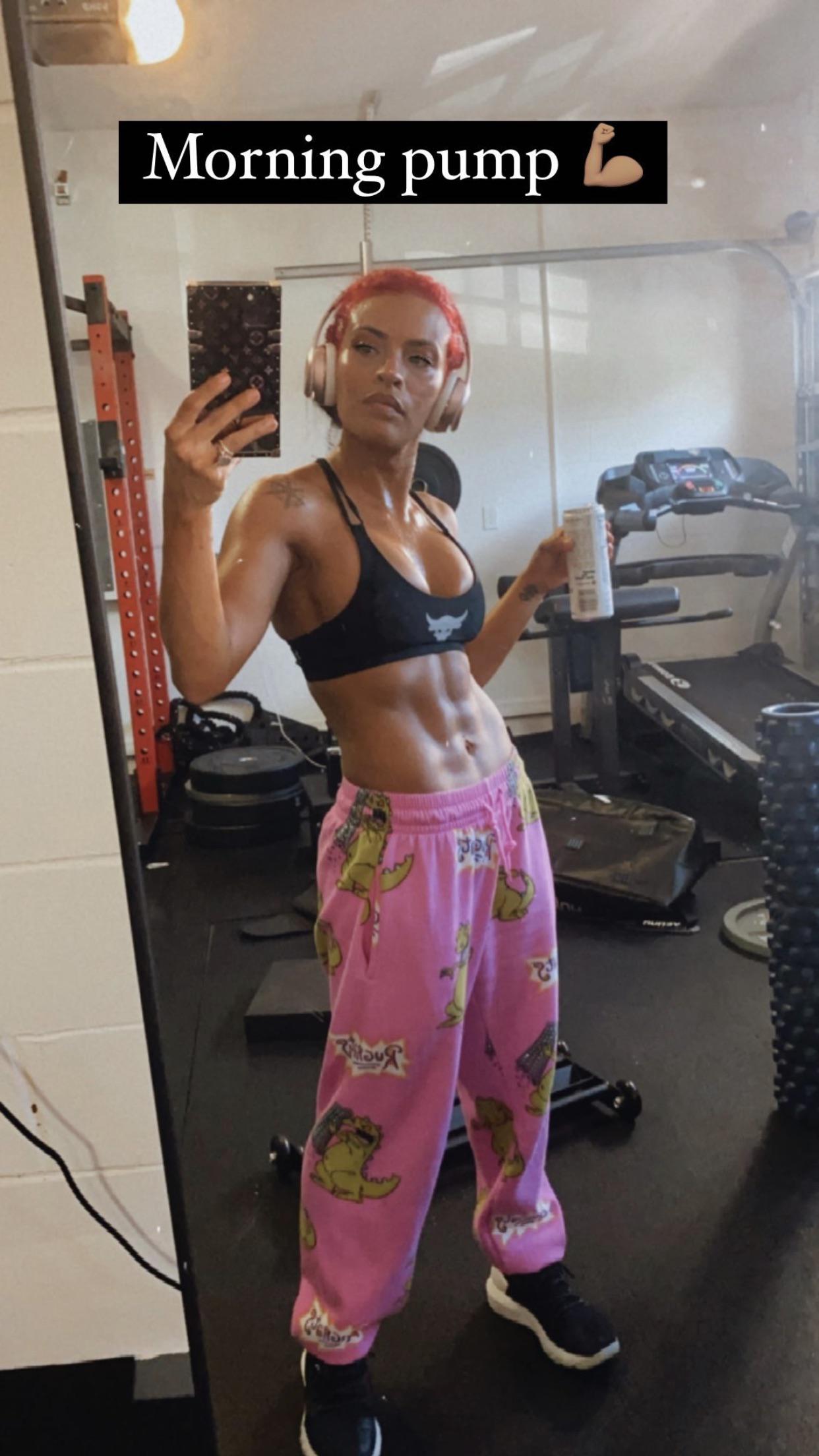 Zelina Vega and her abs | Scrolller