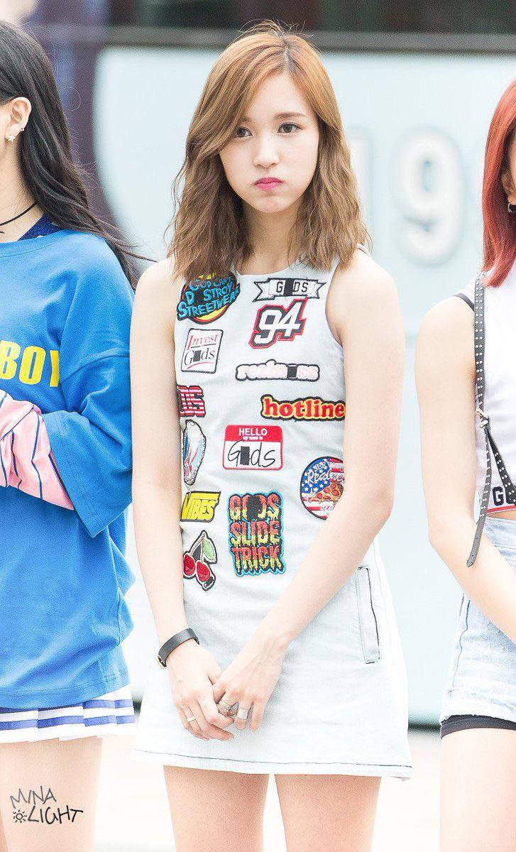 160611 Mina | Scrolller