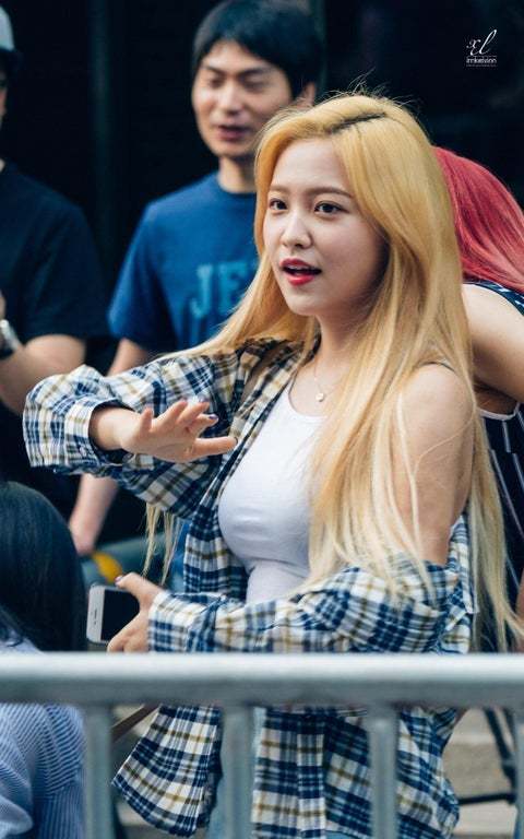 170630 Yeri | Scrolller