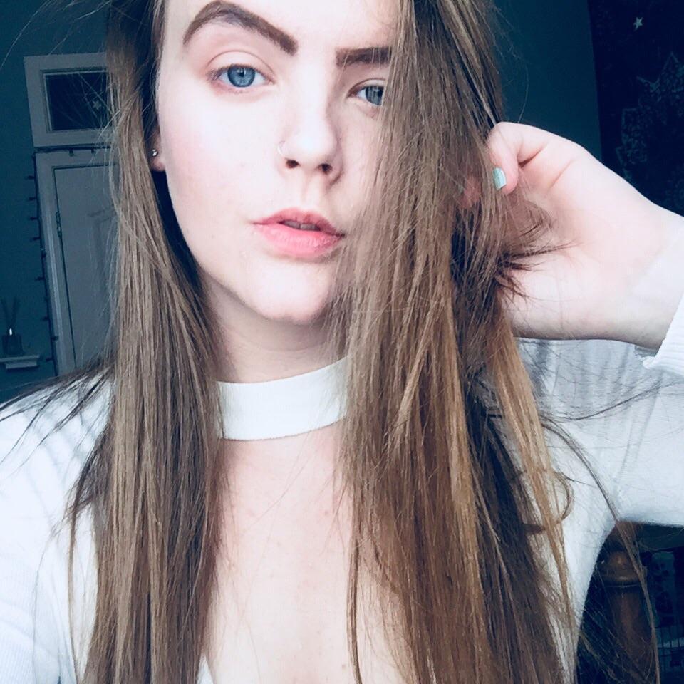 [18][Online] College freshman looking for financial help! Looking for a daddy to spoil me! Pay ...