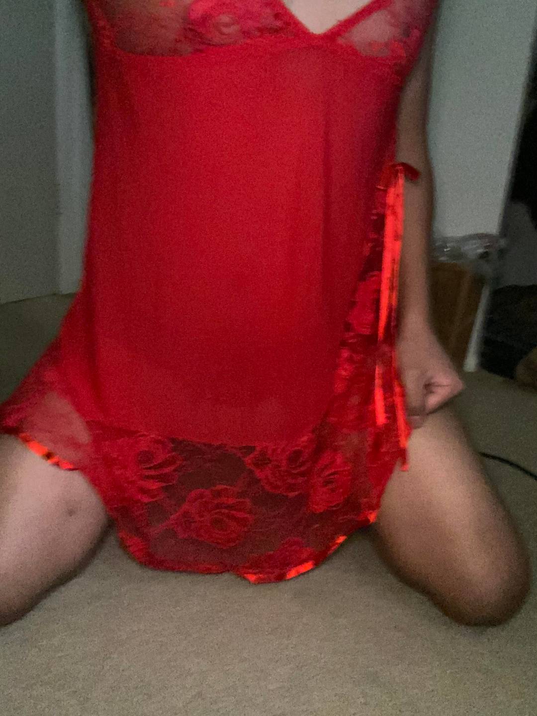 18, sissy virgin... feel as though I want it be gang banged in a group chat.. | Scrolller