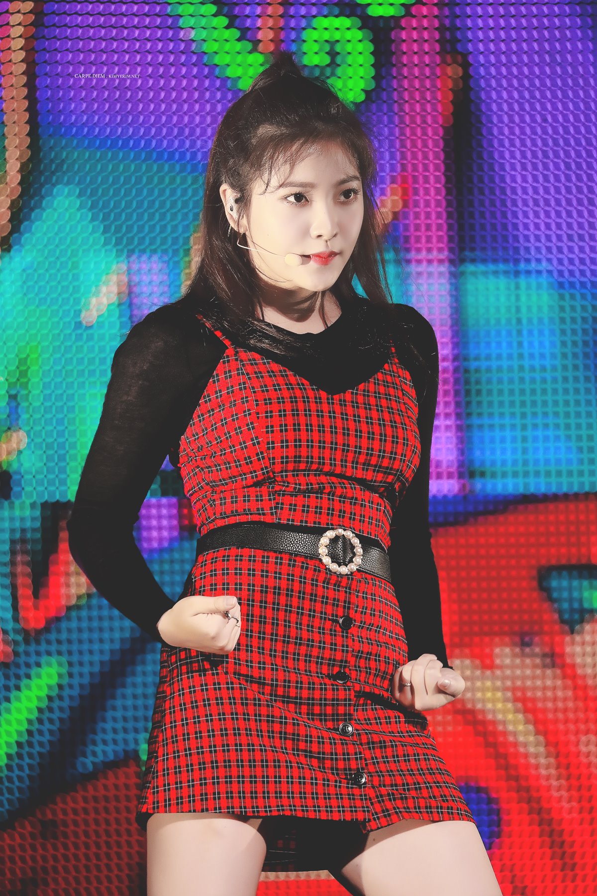 181116 Yeri | Scrolller