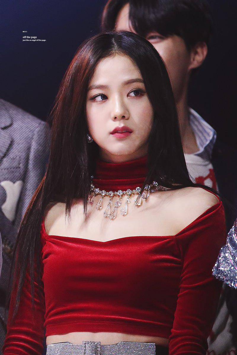 181201 Jisoo | Scrolller