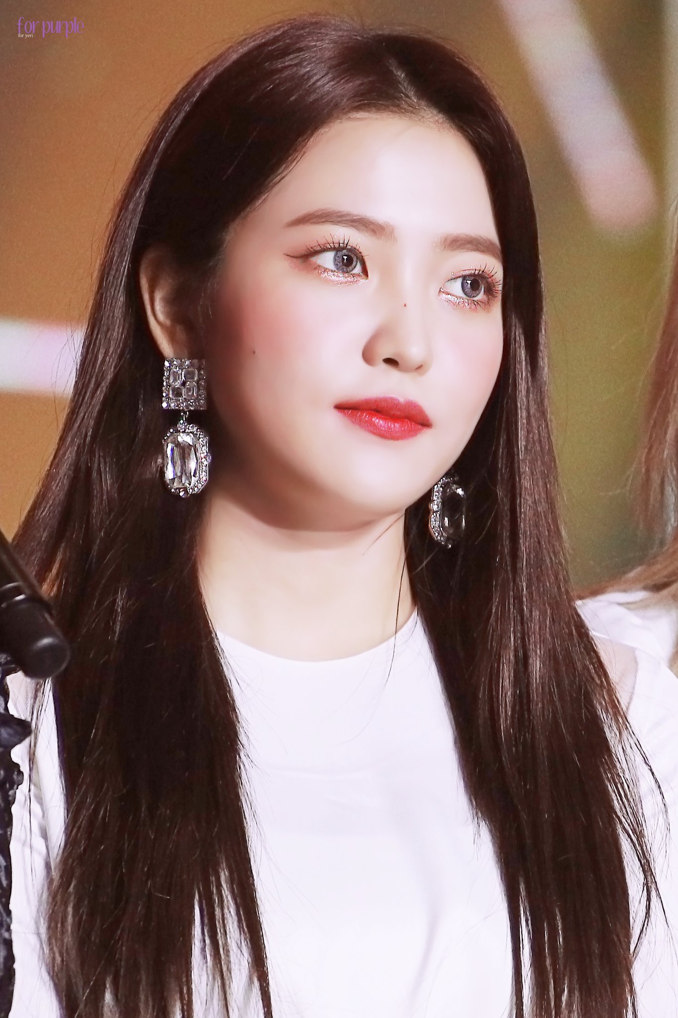 181220 Yeri | Scrolller