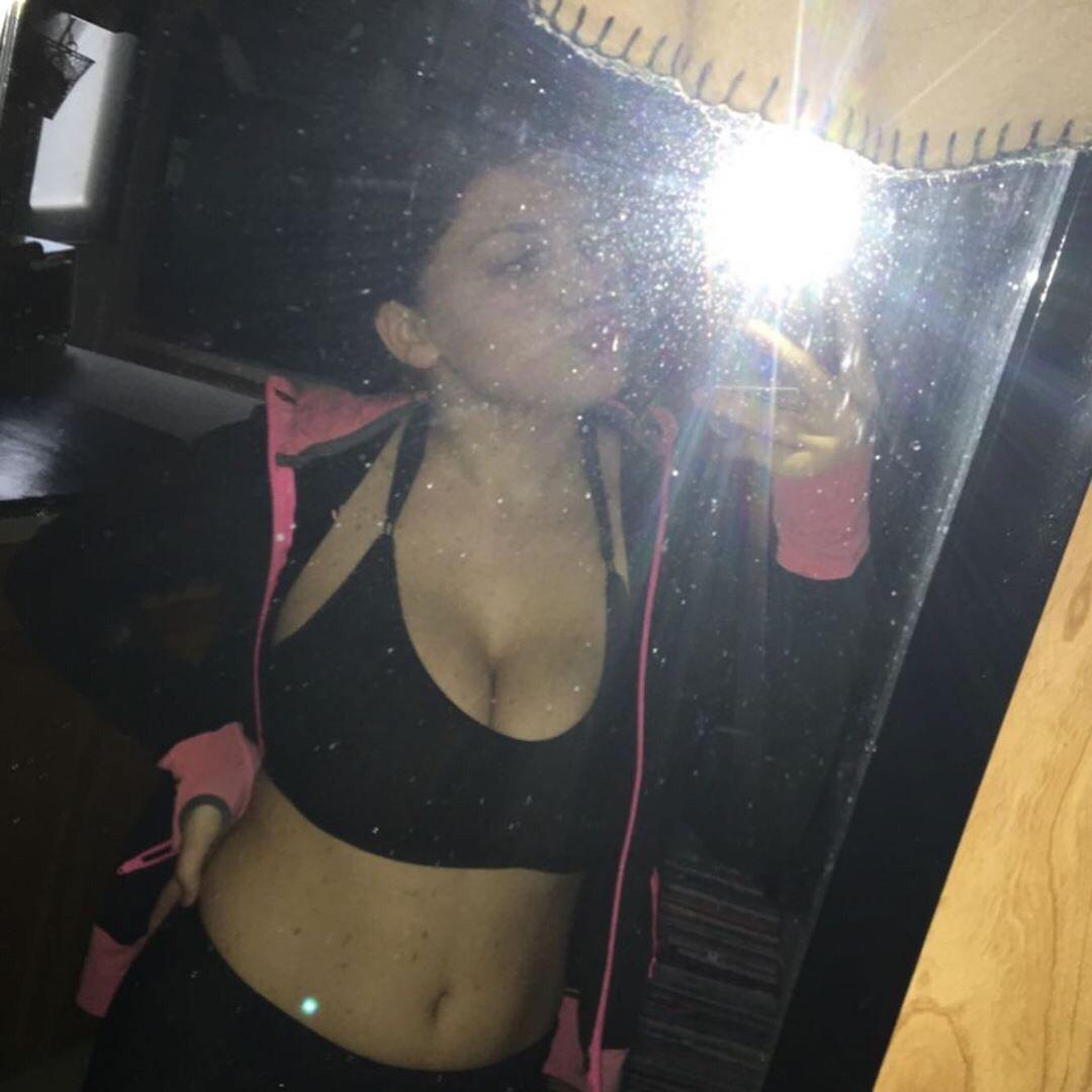 [18F] Feeling good ️ | Scrolller