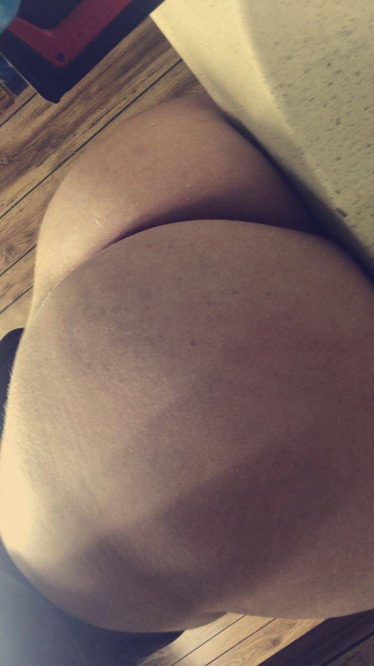 19 m hmu | Scrolller