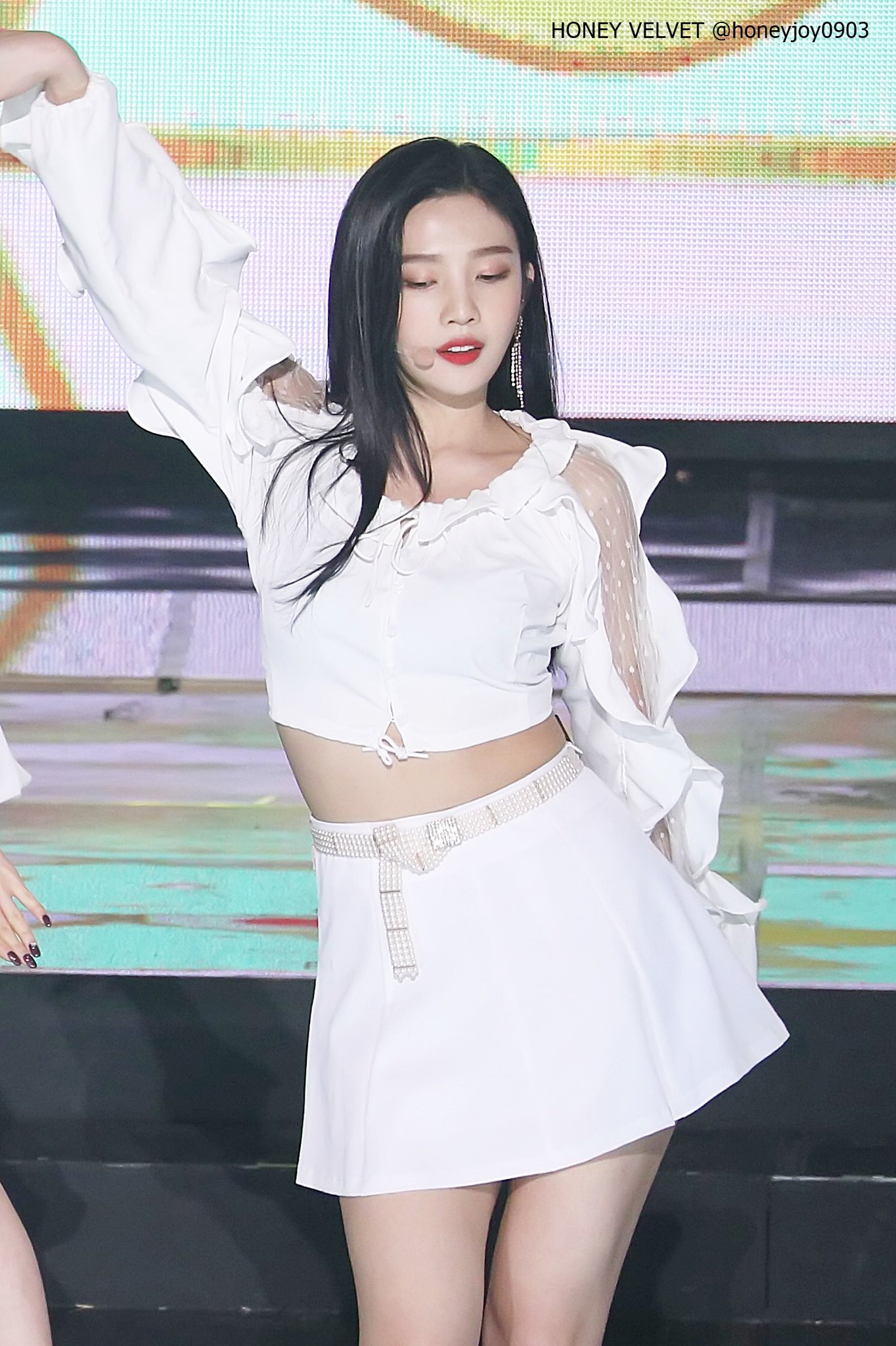 190123 Joy | Scrolller