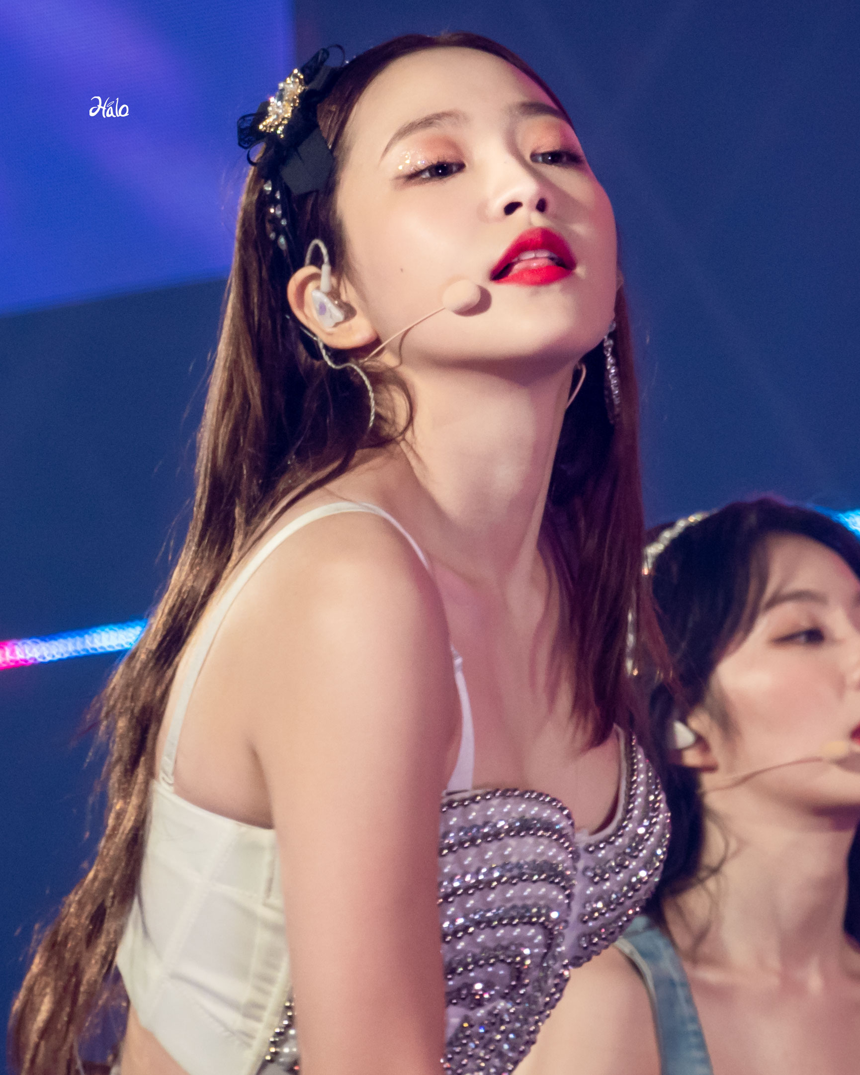 191124 Yeri | Scrolller