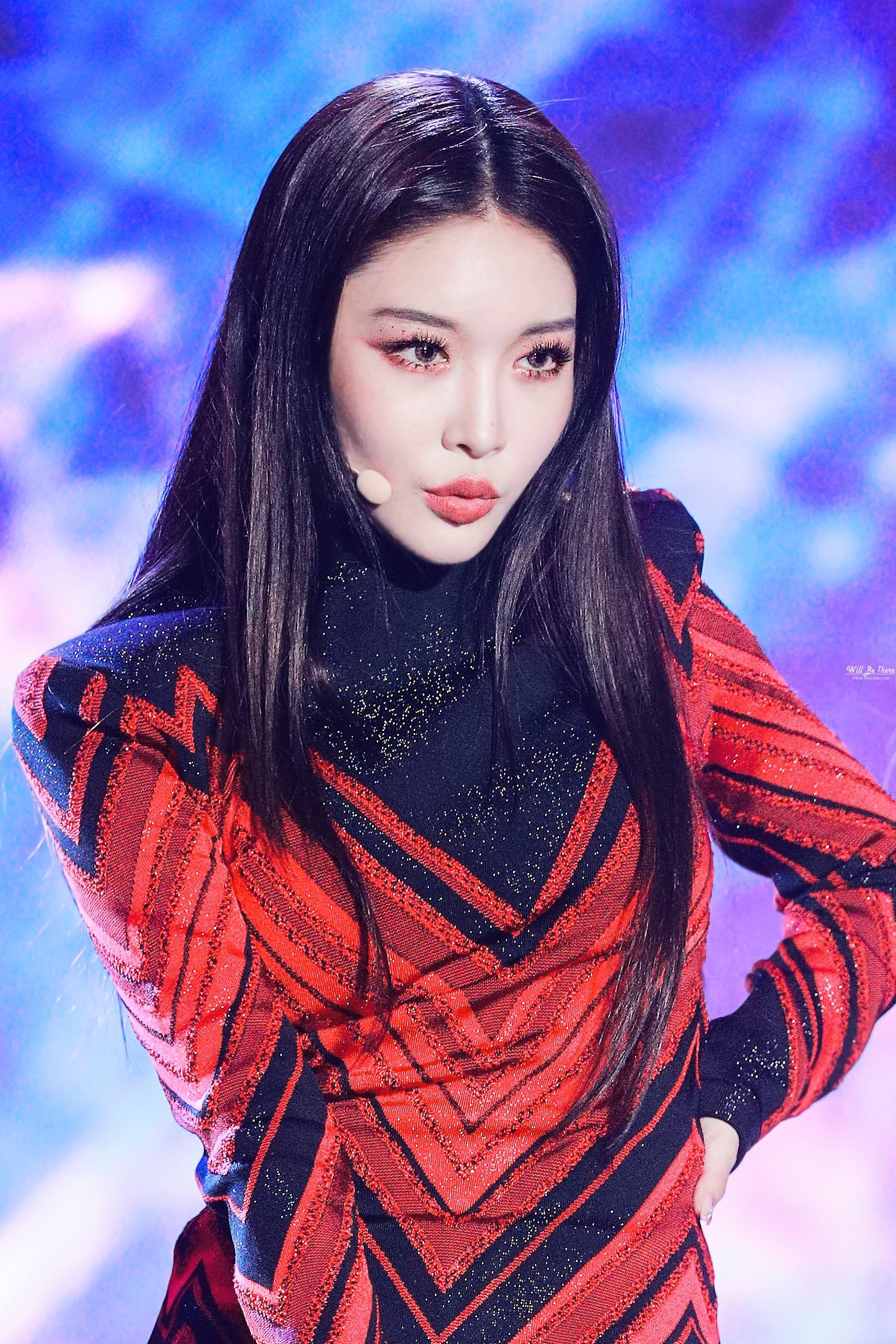191126 Chungha | Scrolller